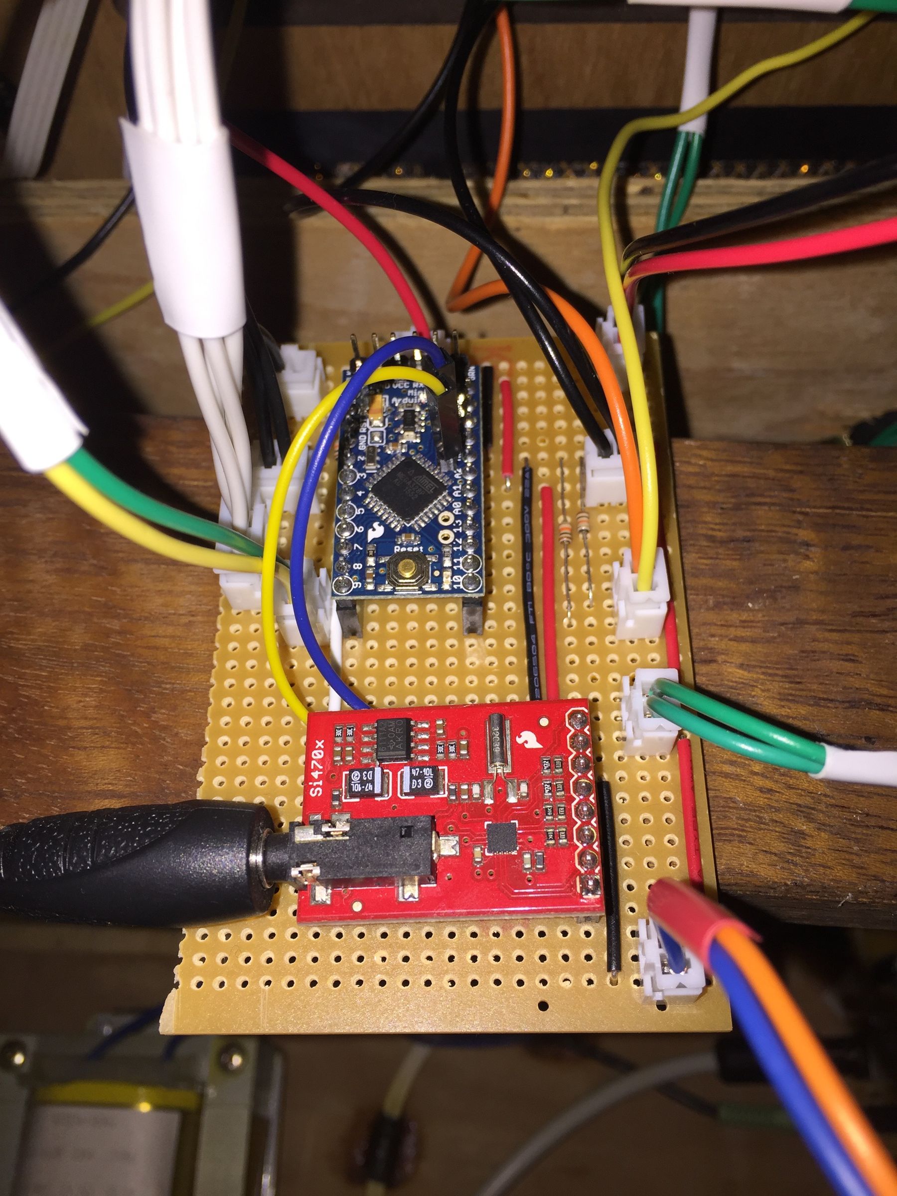 FM Radio With Si4703, Arduino Pro Mini and 3.3V Large LCD : 8 Steps ...