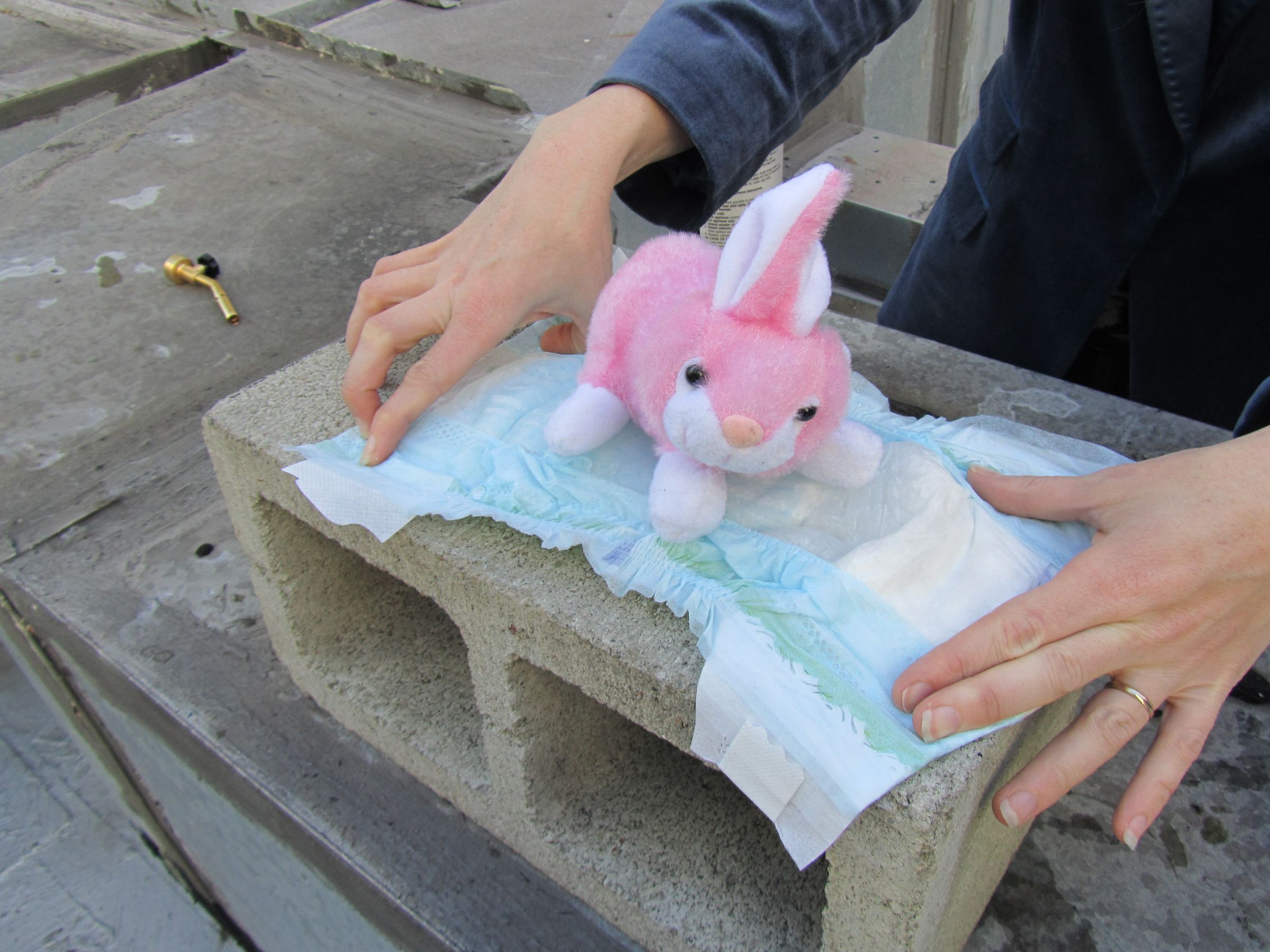 11 Unusual Uses for Diapers : 12 Steps (with Pictures) - Instructables