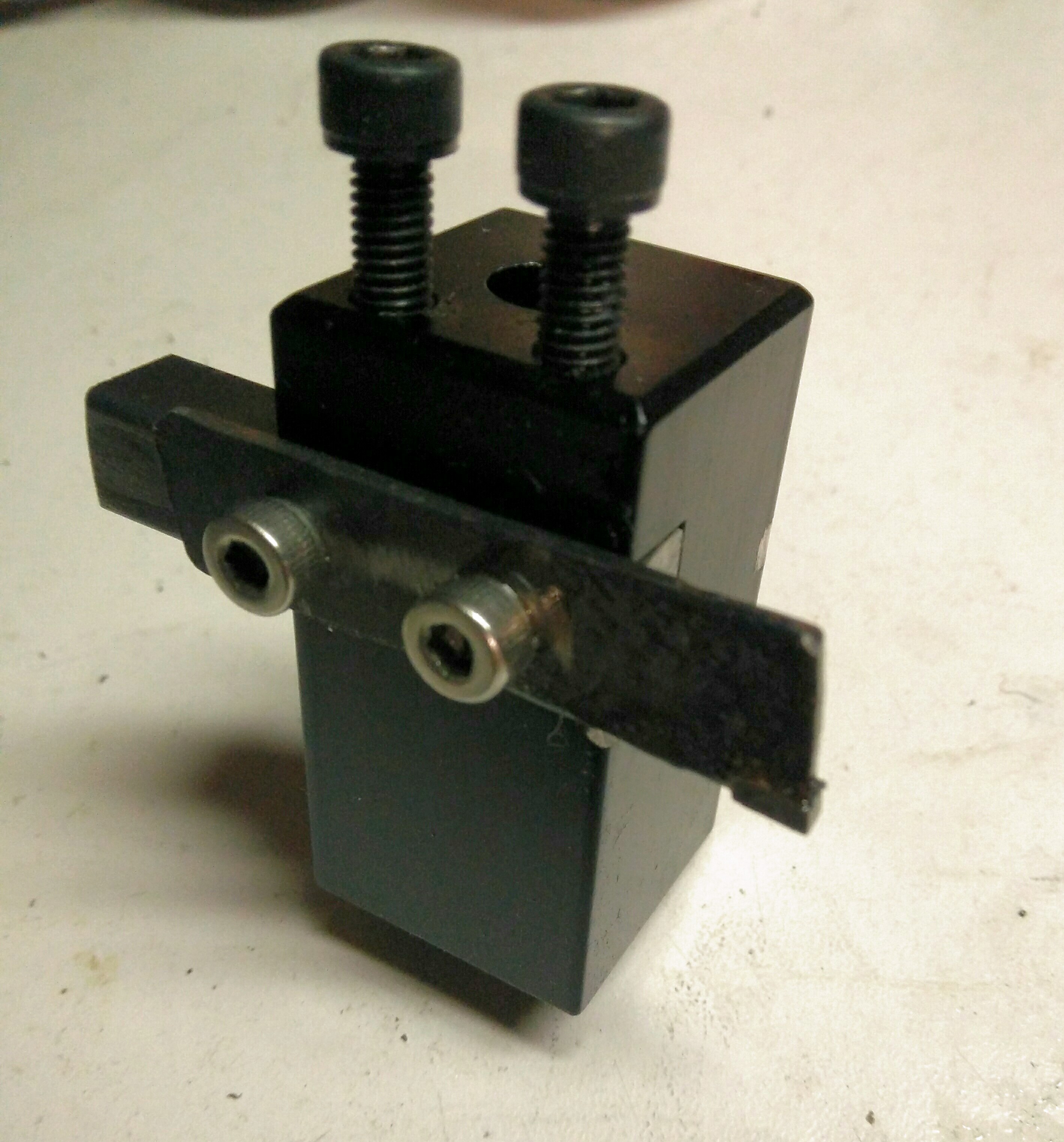 Carbide parting tool store
