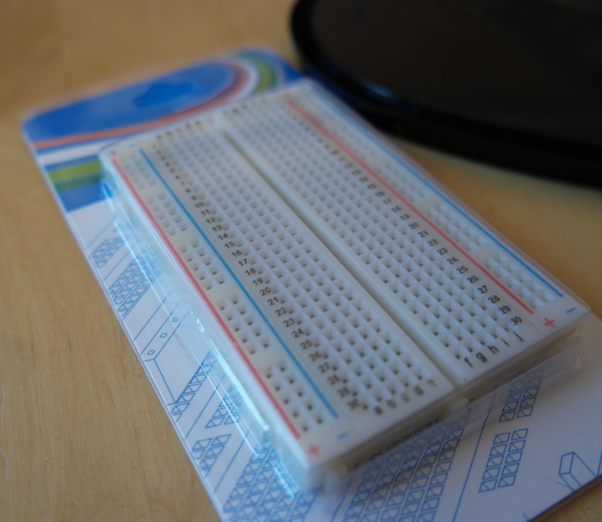 NodeMCU Breadboard Tweak : 7 Steps (with Pictures) - Instructables