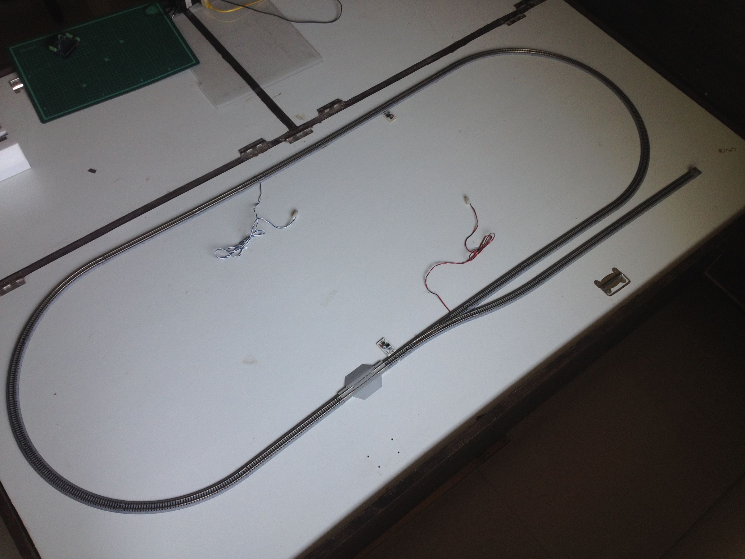 Simple Automated Model Railroad Loop With Yard Siding : 11 Steps ...