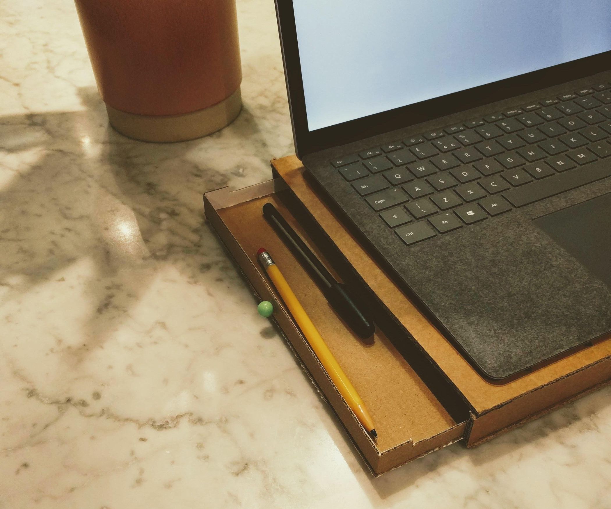 Laptop Stand With Storage : 8 Steps (with Pictures) - Instructables