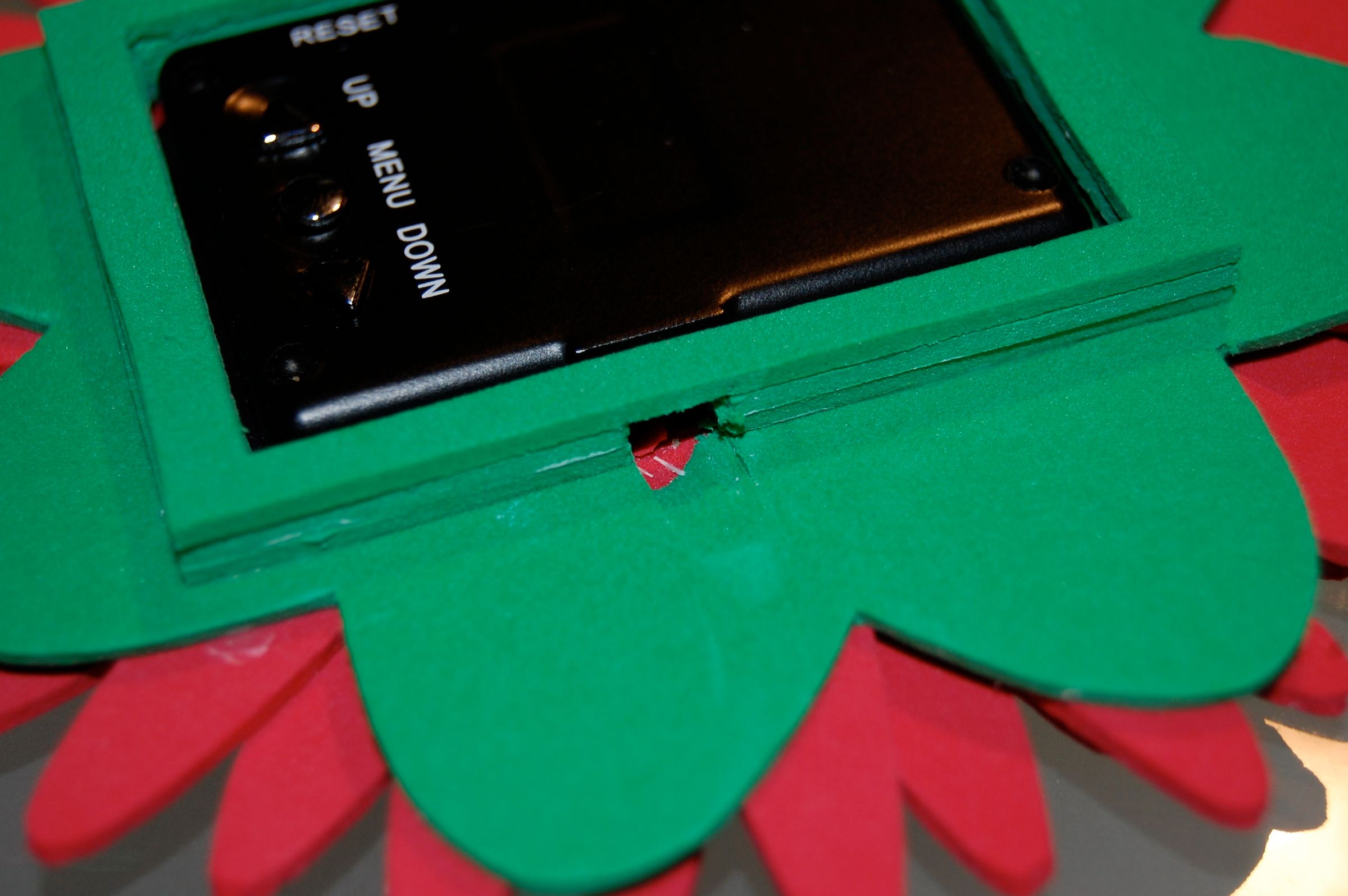 Solar Powered Digital Picture Frame : 11 Steps (with Pictures ...