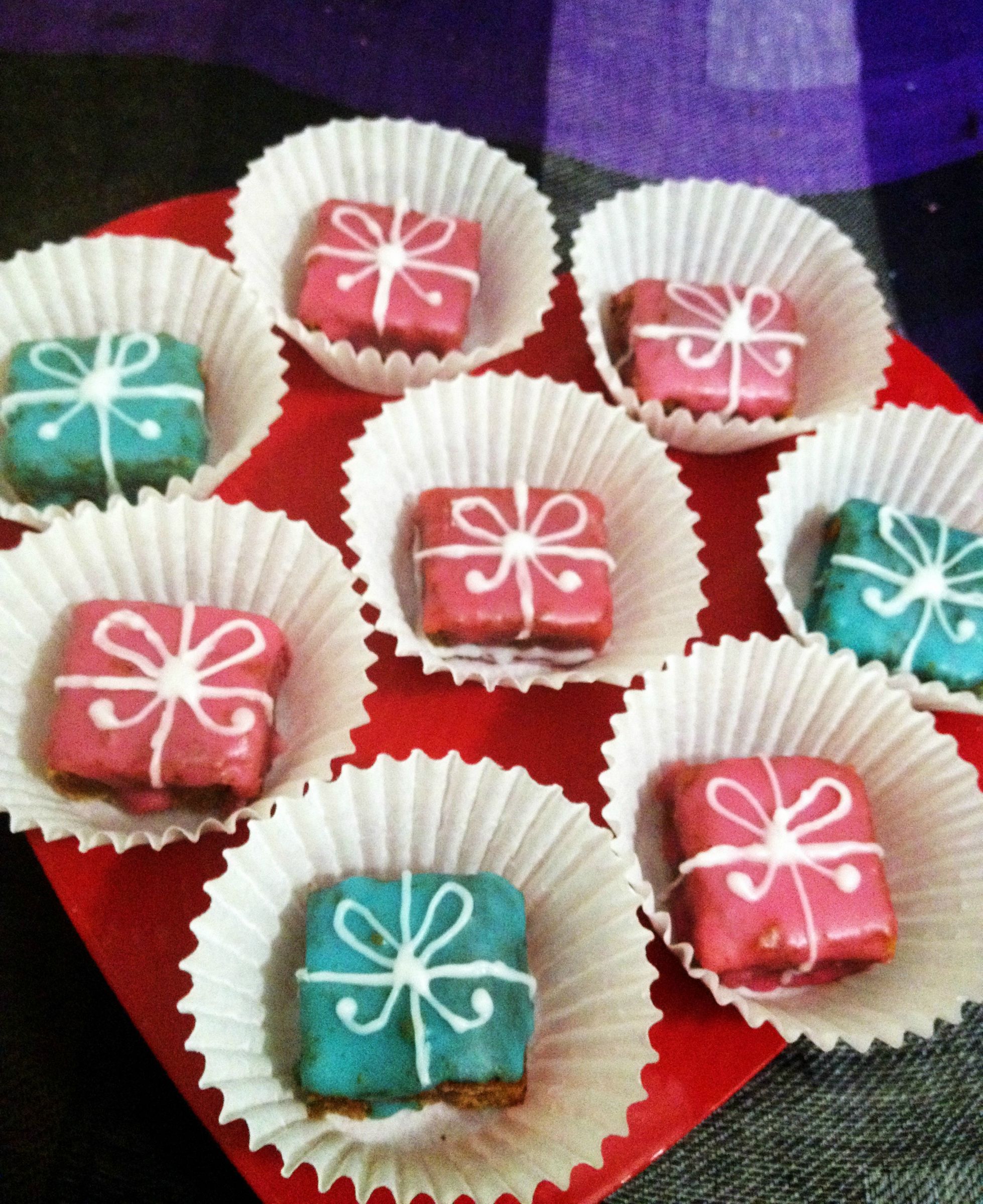 Edible Gift Box : 9 Steps - Instructables
