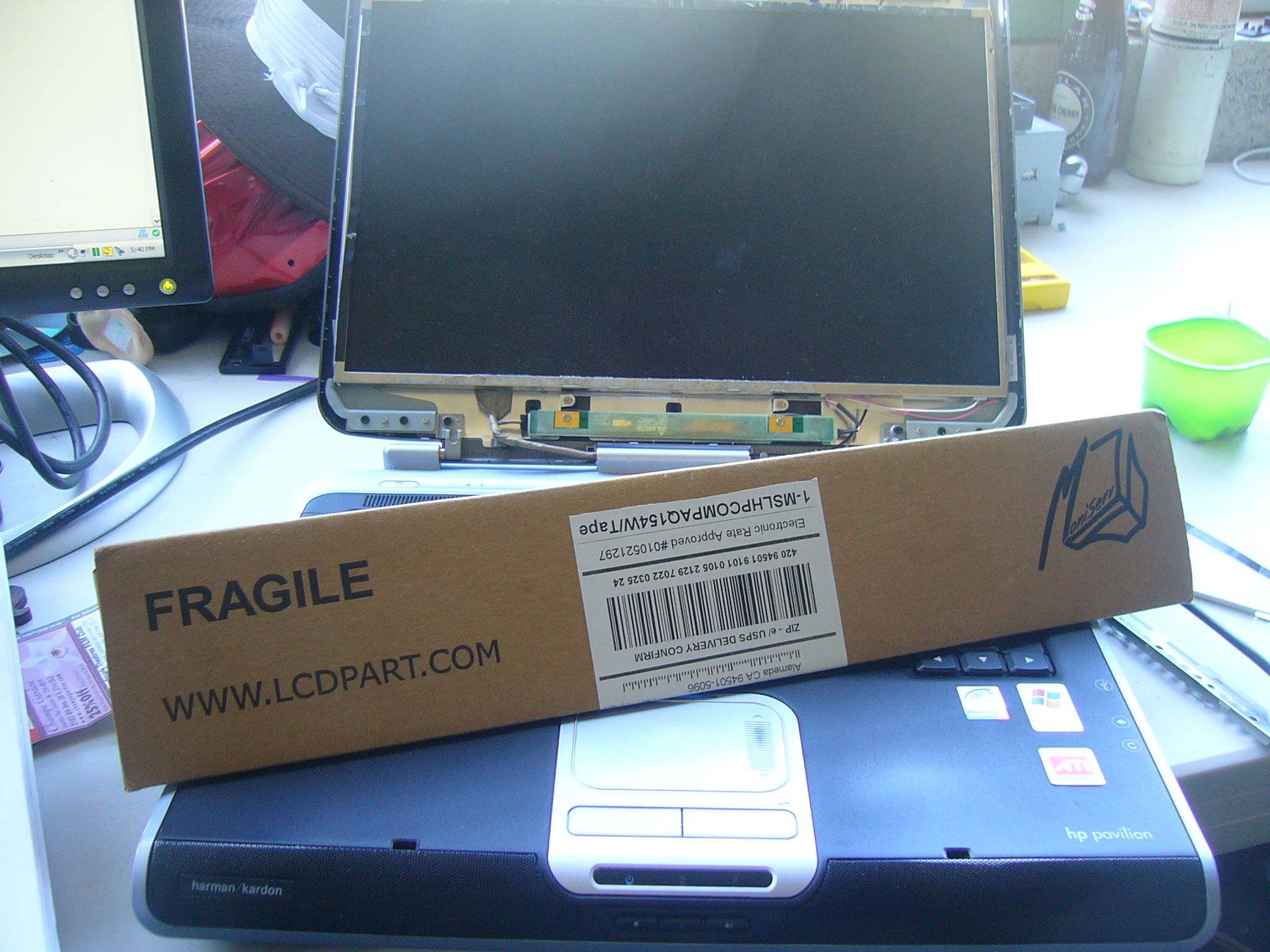 How to Replace Your Laptop's Backlight : 9 Steps (with Pictures ...