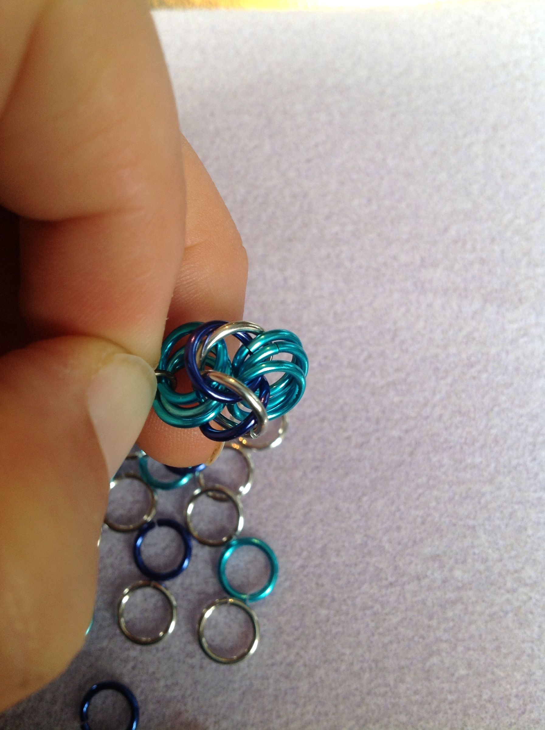 Triple Byzantine Weave Bracelet : 5 Steps (with Pictures) - Instructables