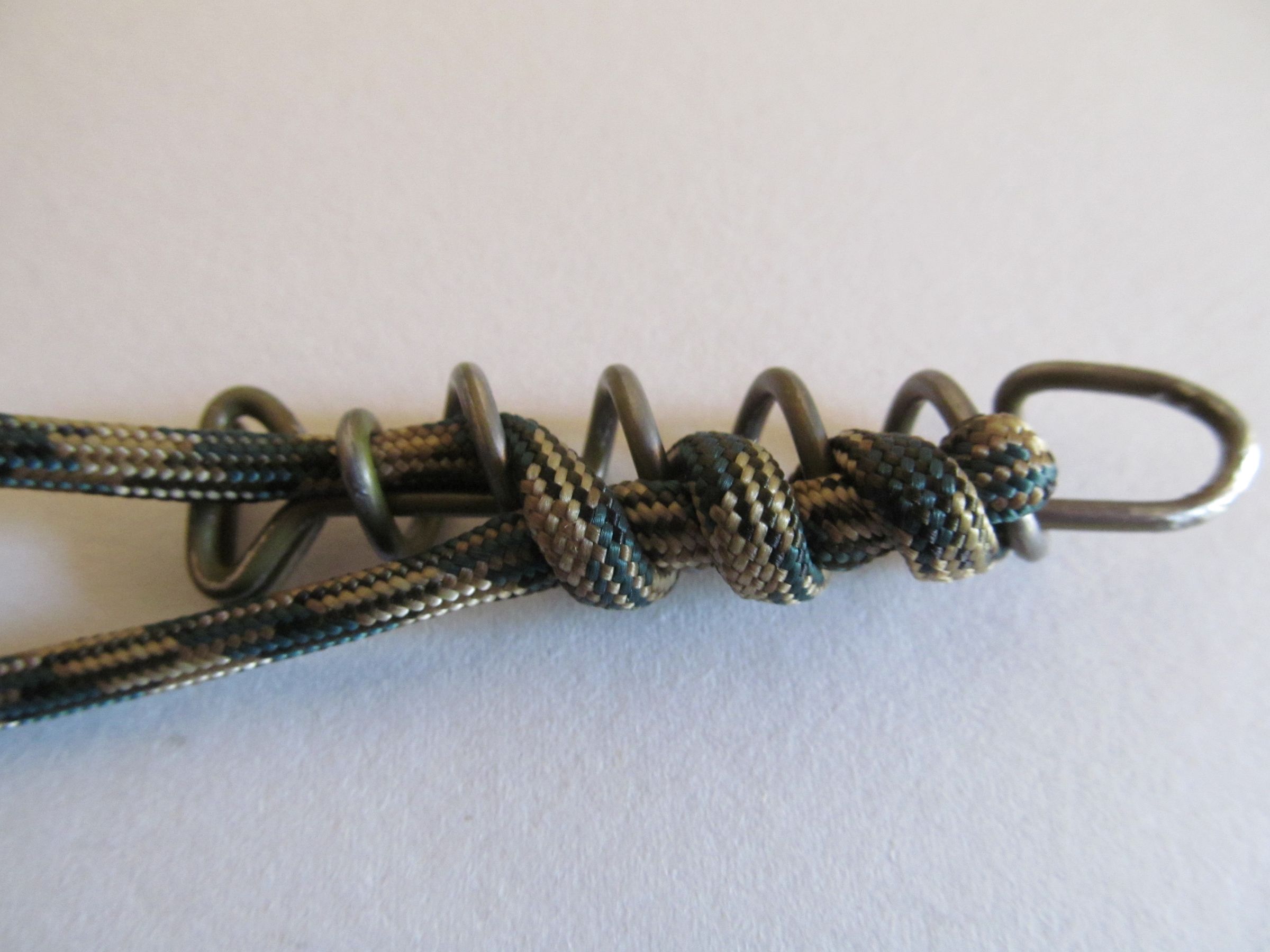 Fish Bone - Knotless Gear Tie : 8 Steps (with Pictures) - Instructables