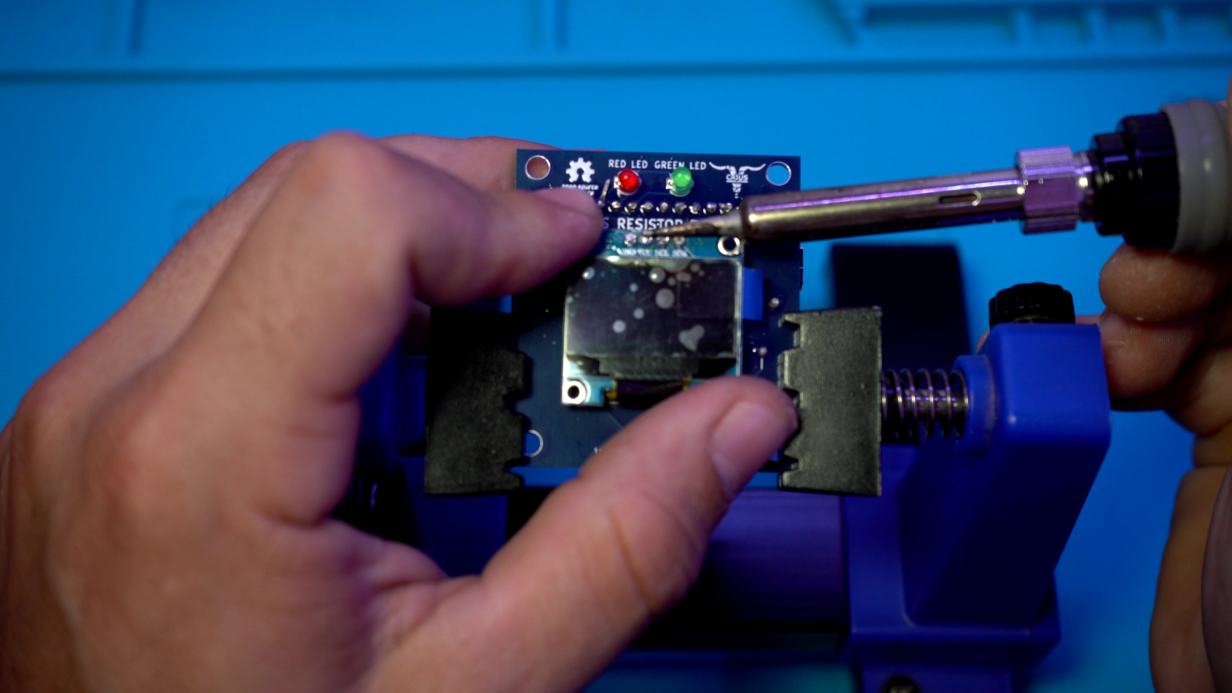 DIY Arduno "Ohmeter" + 0.96" OLED Display +Indication LEDs + Custom PCB ...