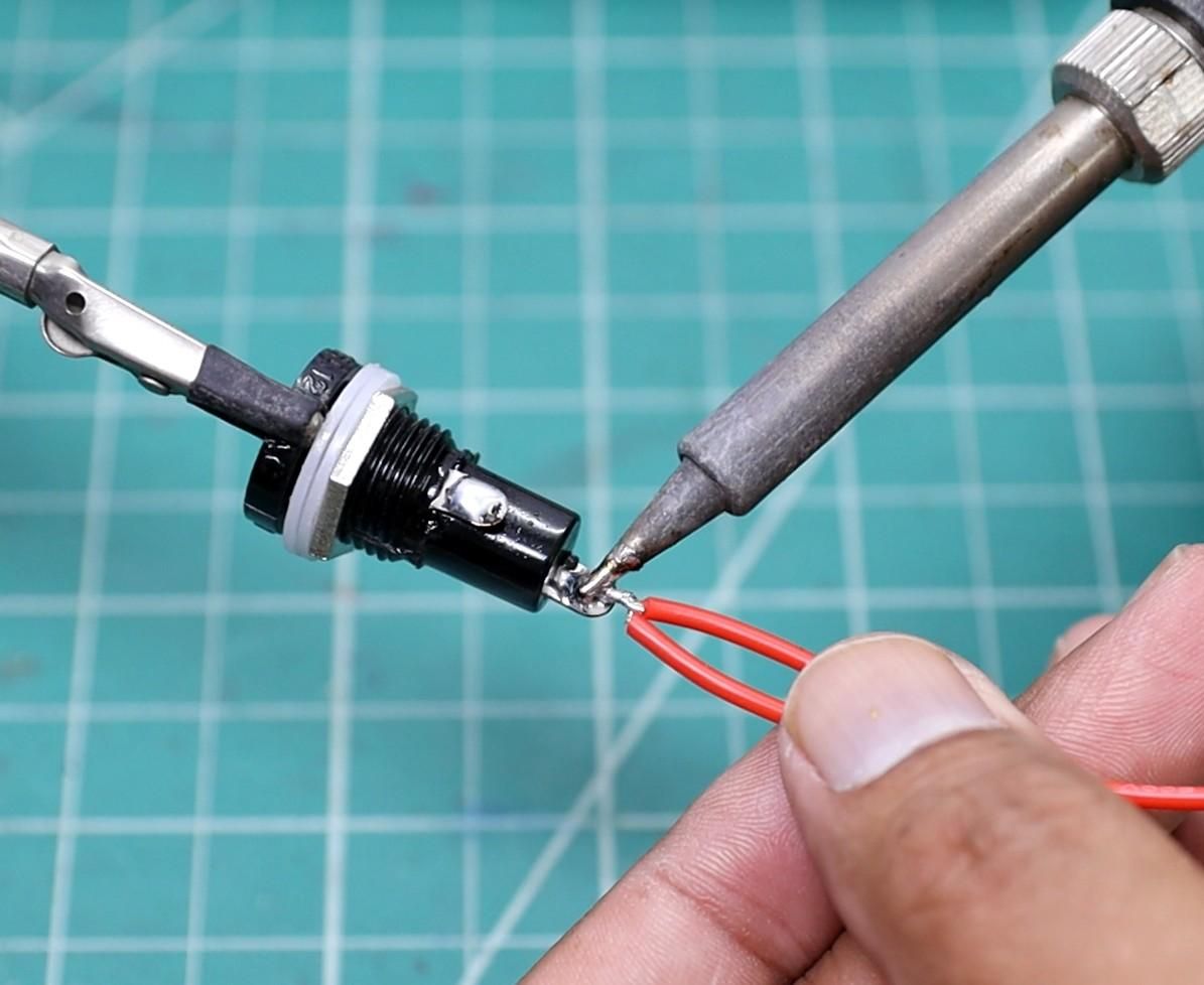 DIY Mini UPS for WiFi Router V5.0 : 18 Steps (with Pictures ...