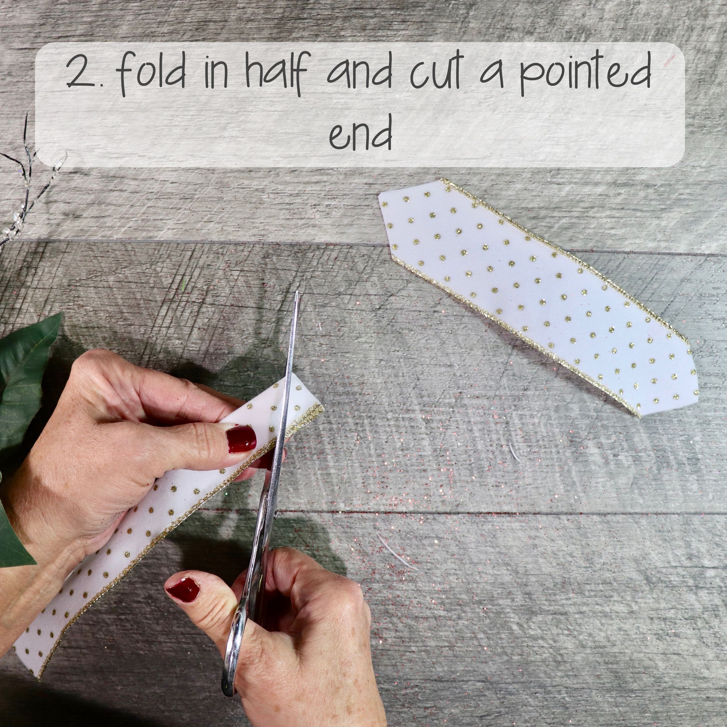 Holiday Decorative Gift Bows : 5 Steps - Instructables