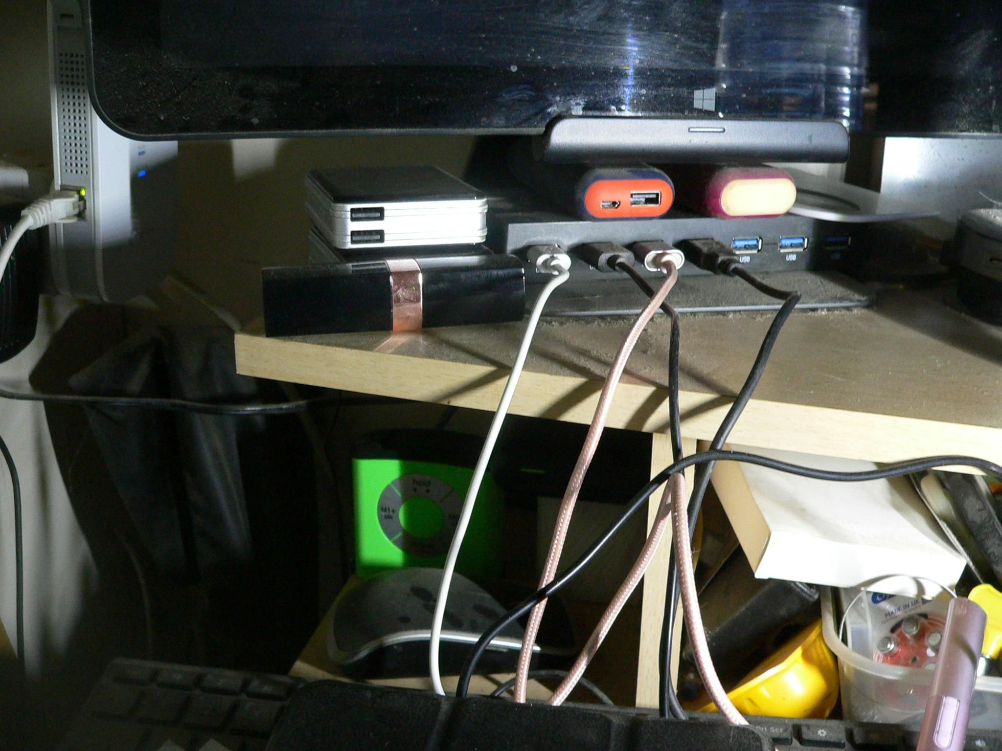 Tidy USB Charging Station : 5 Steps (with Pictures) - Instructables