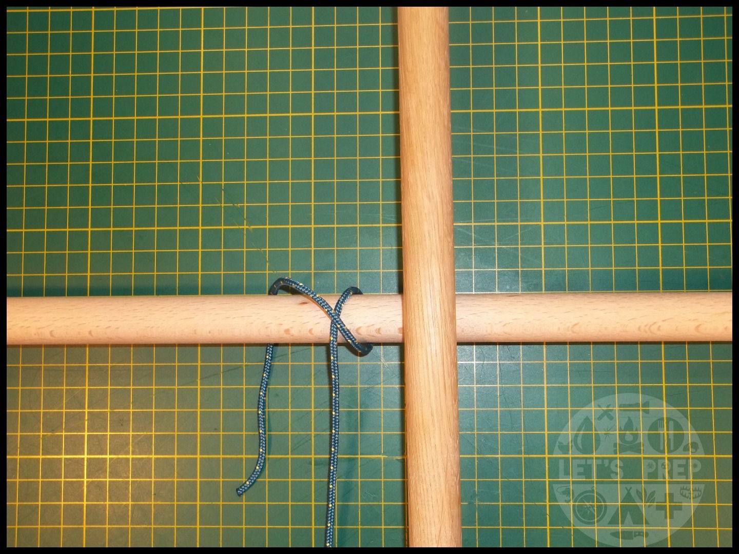 Quick Skills #4: How to Tie Lashings - Pt.1 Square Lashing : 7 Steps ...