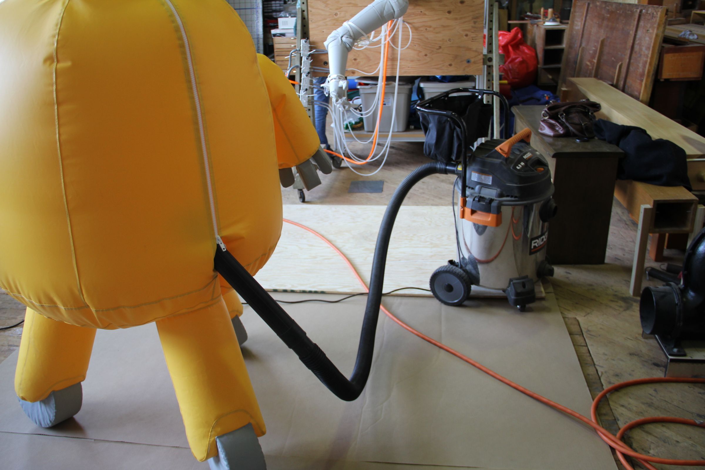 Giant Inflatable Robot : 6 Steps (with Pictures) - Instructables