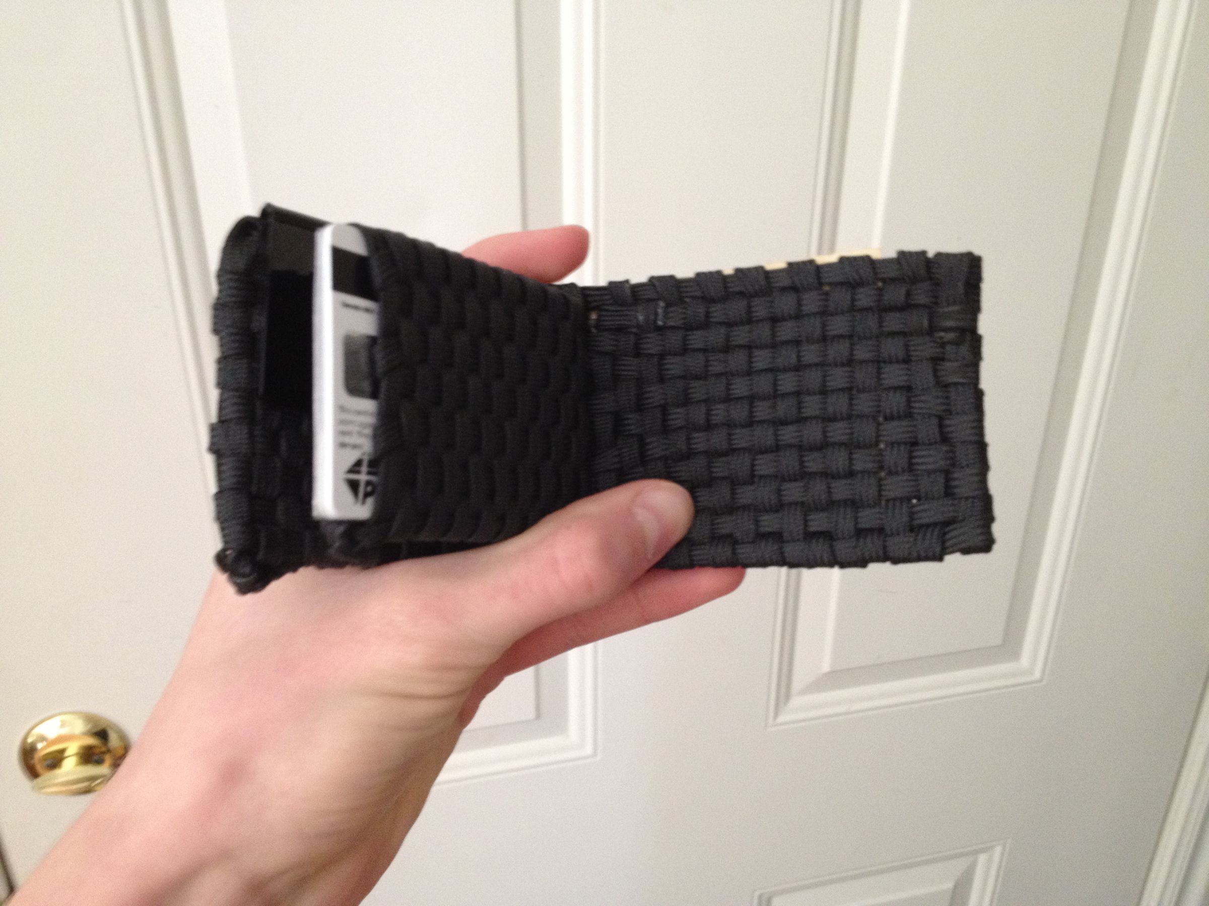 Paracord Wallet (v.4.0) : 8 Steps (with Pictures) - Instructables