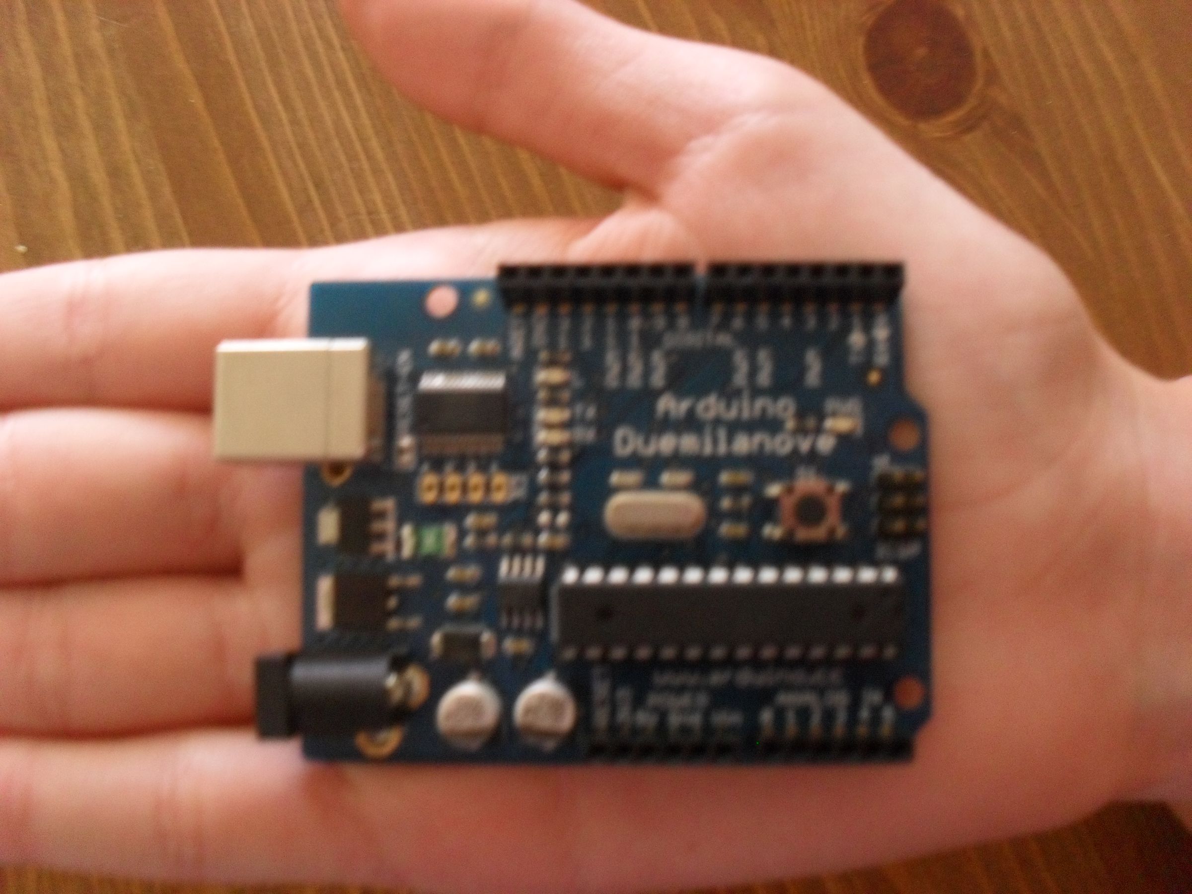 Arduino Circular Cylon! : 4 Steps (with Pictures) - Instructables