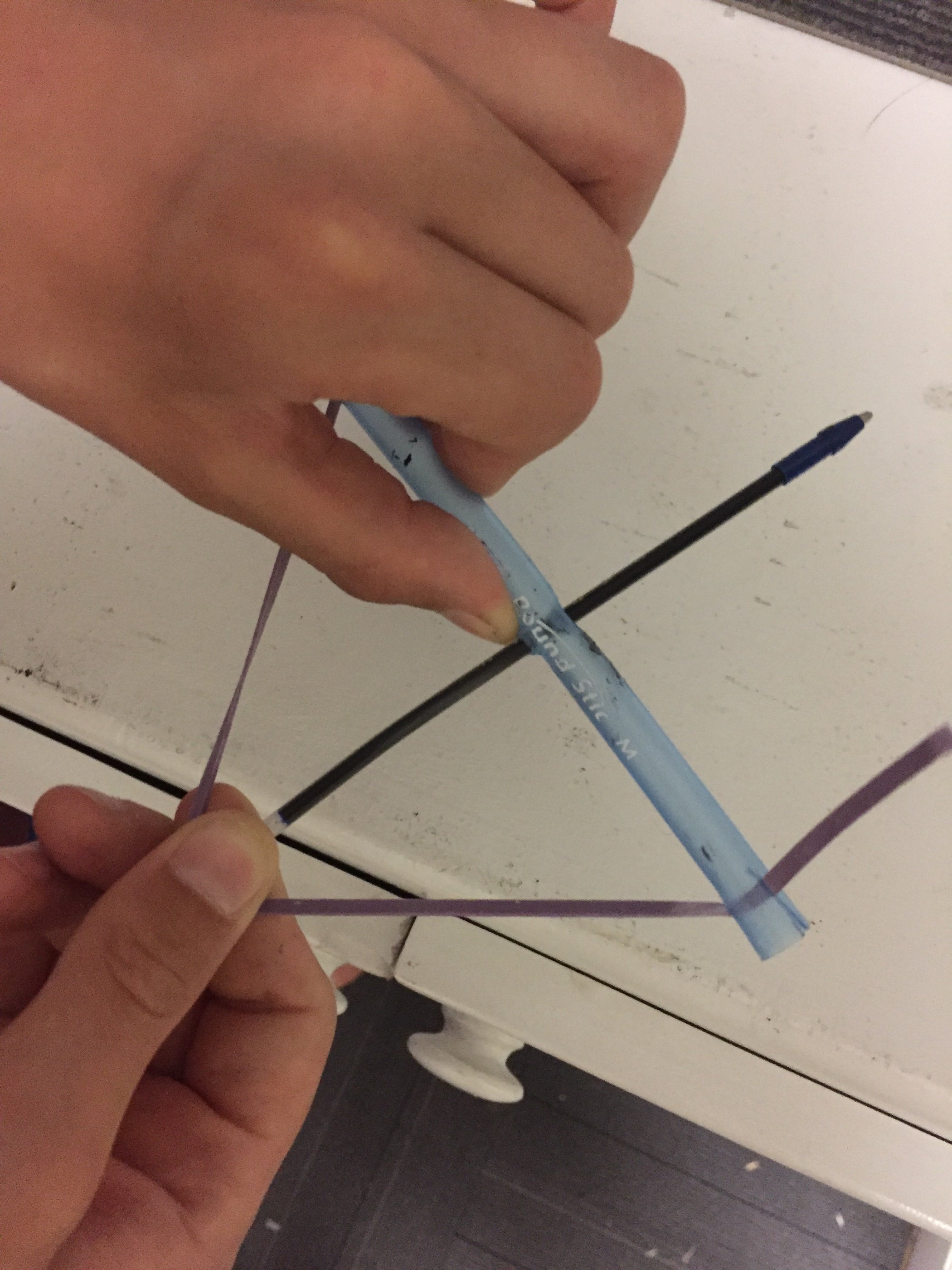 Easy To Make Pen Bow 4 Steps Instructables