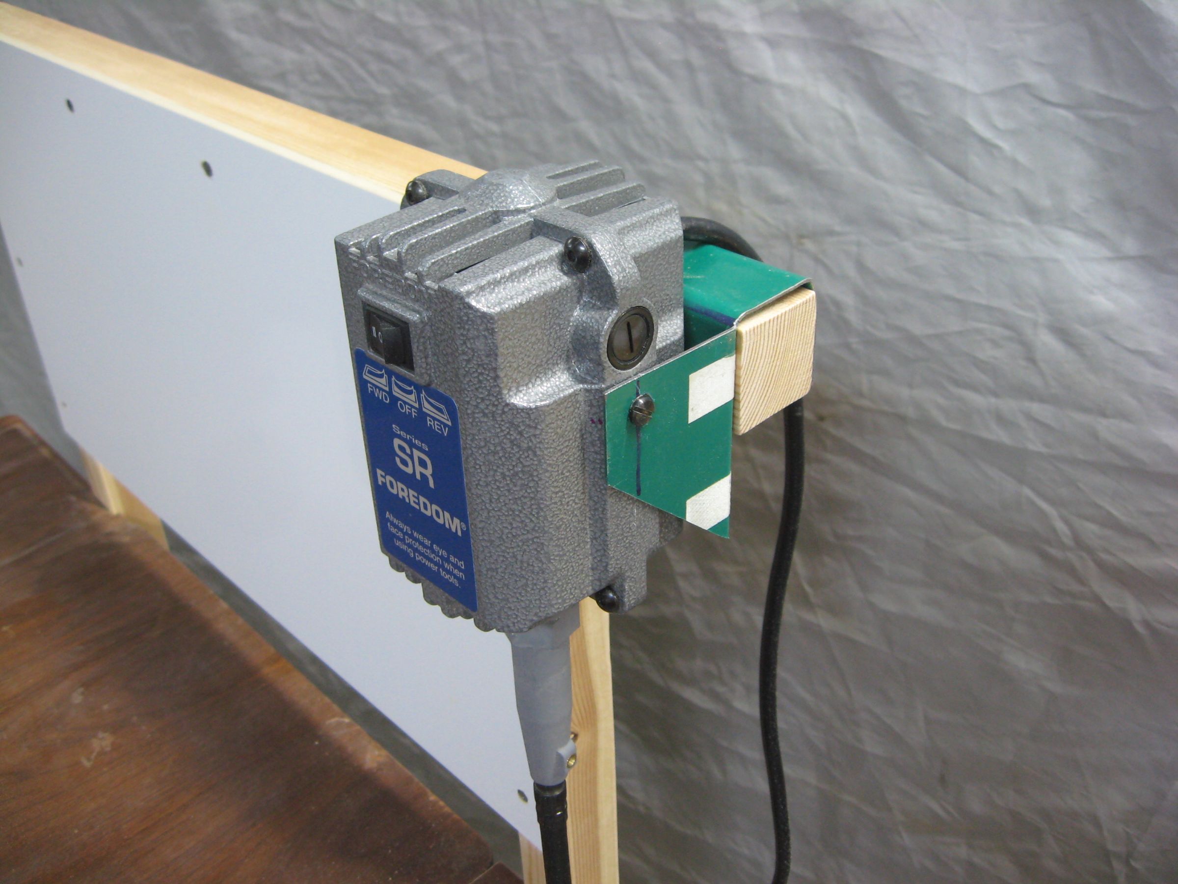 Wood Carving Station From Old Sewing Table : 14 Steps (with Pictures ...