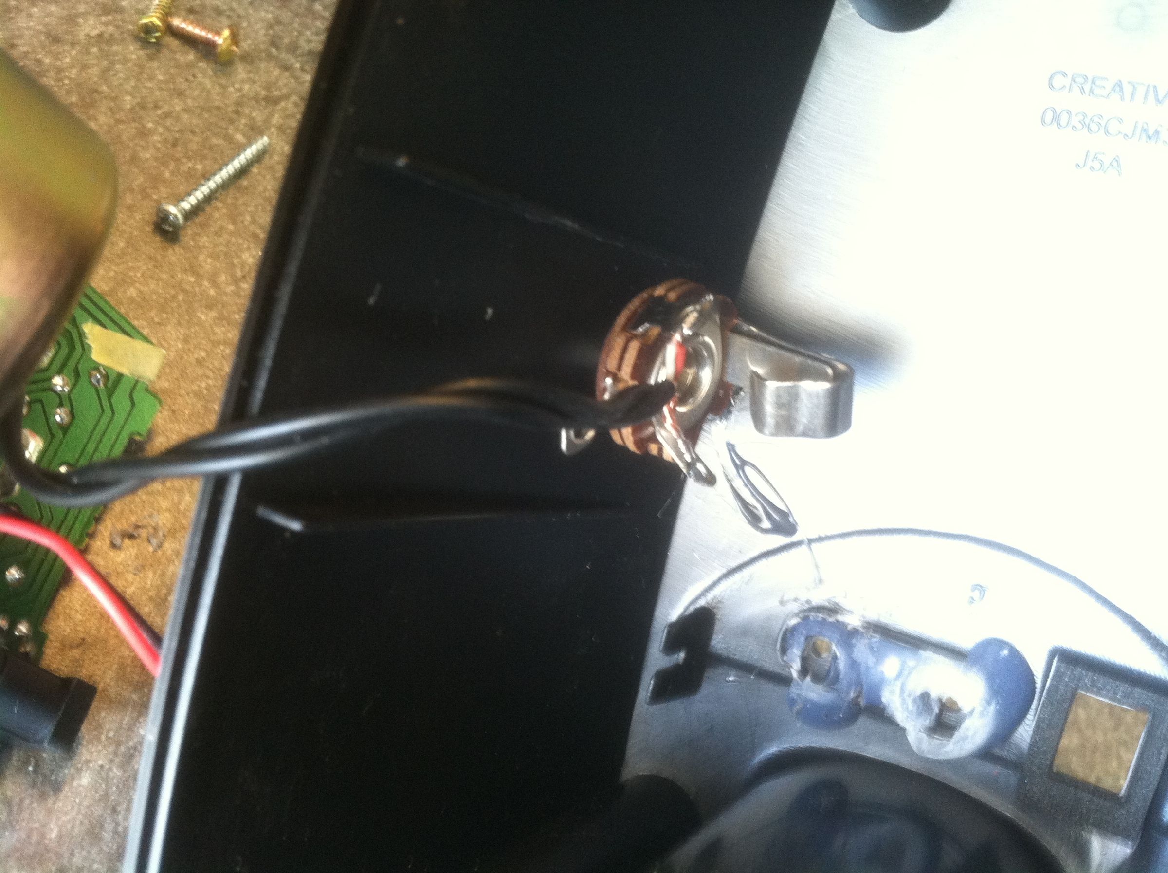 Make a Mini Practice Electric Guitar Amp for Free (almost) : 5 Steps ...