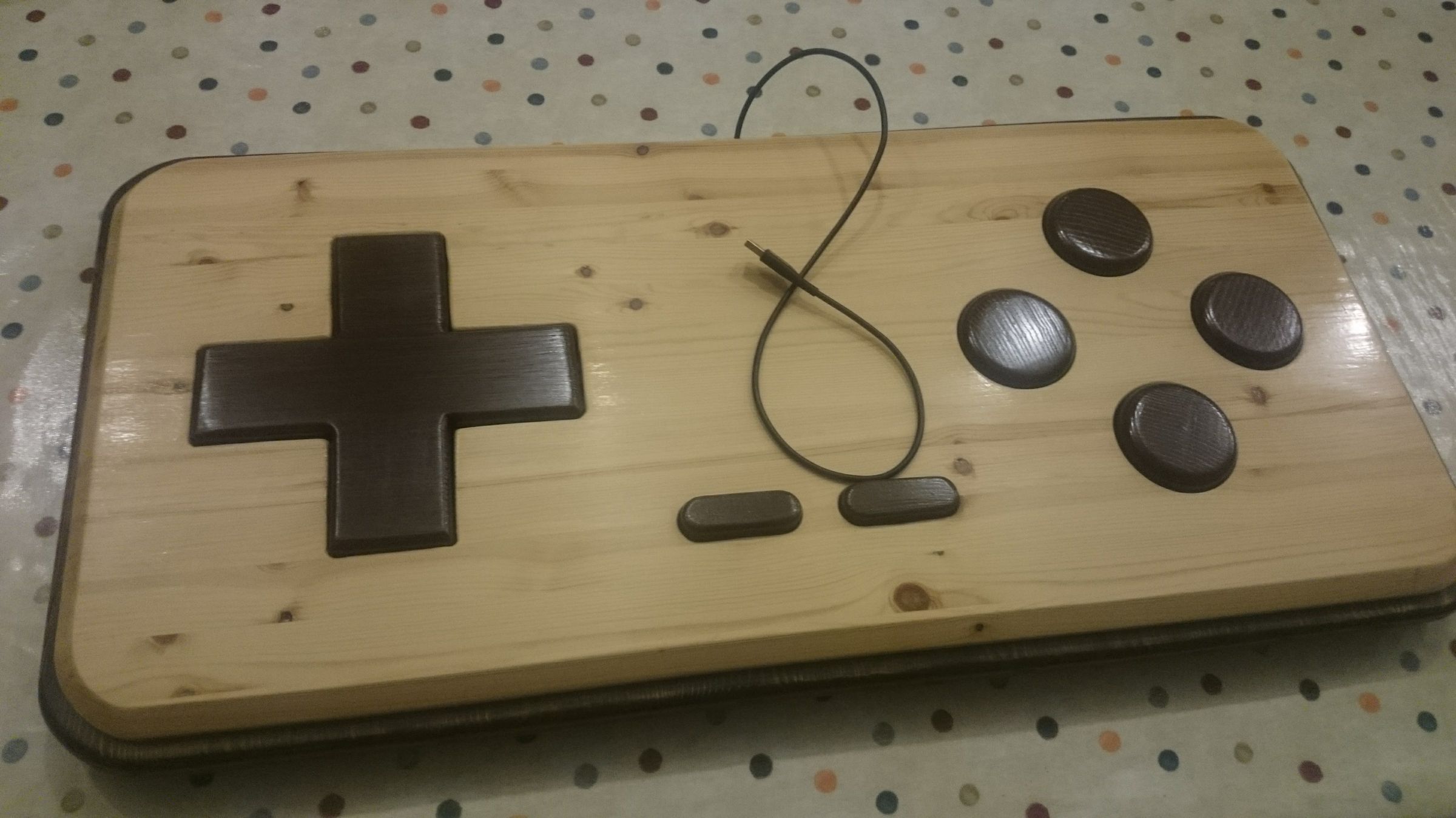 Giant Retro Gamepad : 11 Steps (with Pictures) - Instructables