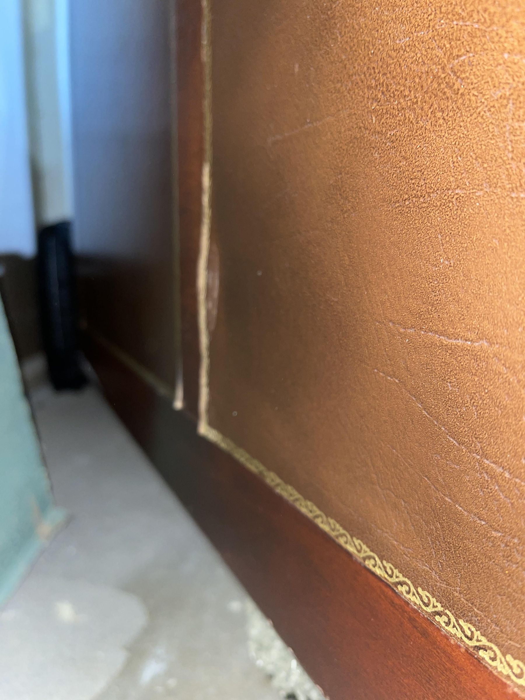 Leather Top Desk Restored : 8 Steps - Instructables