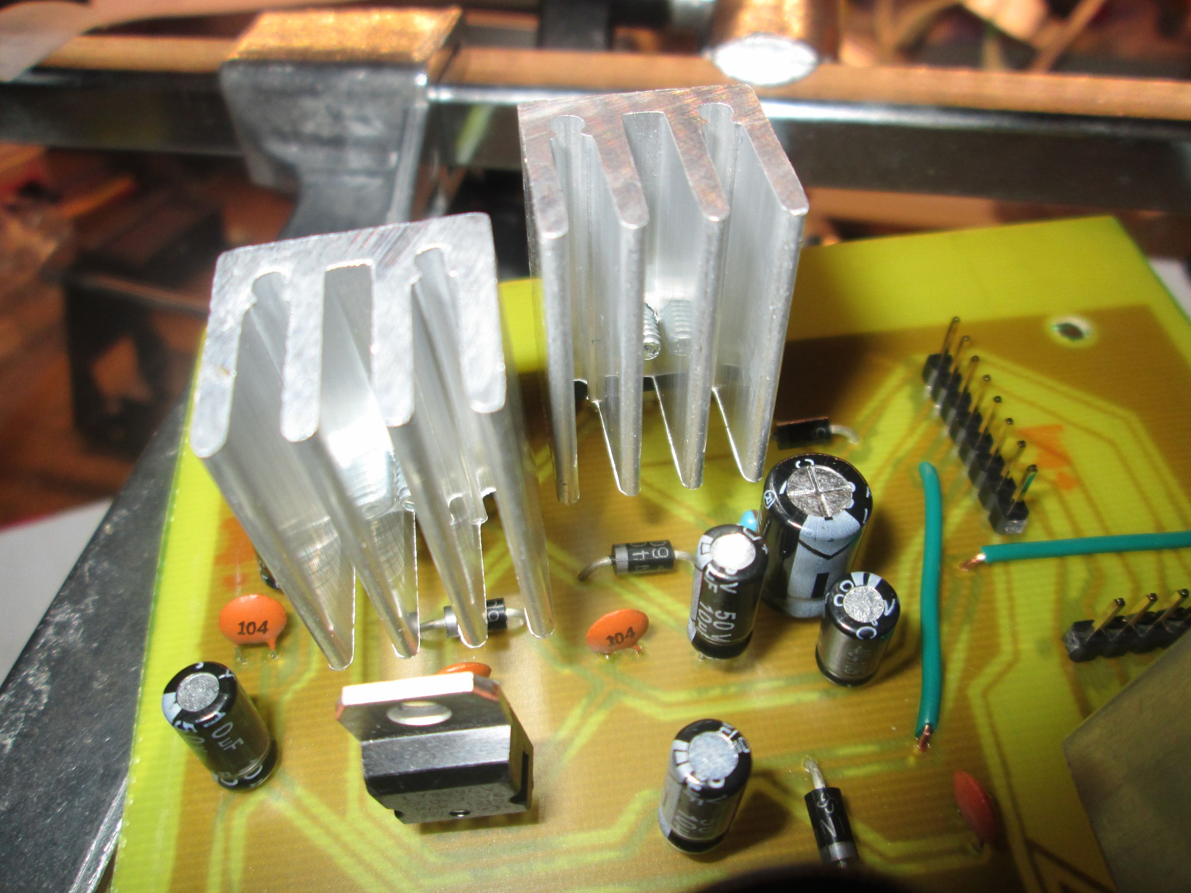 Powered Breadboard Workstation : 6 Steps (with Pictures) - Instructables