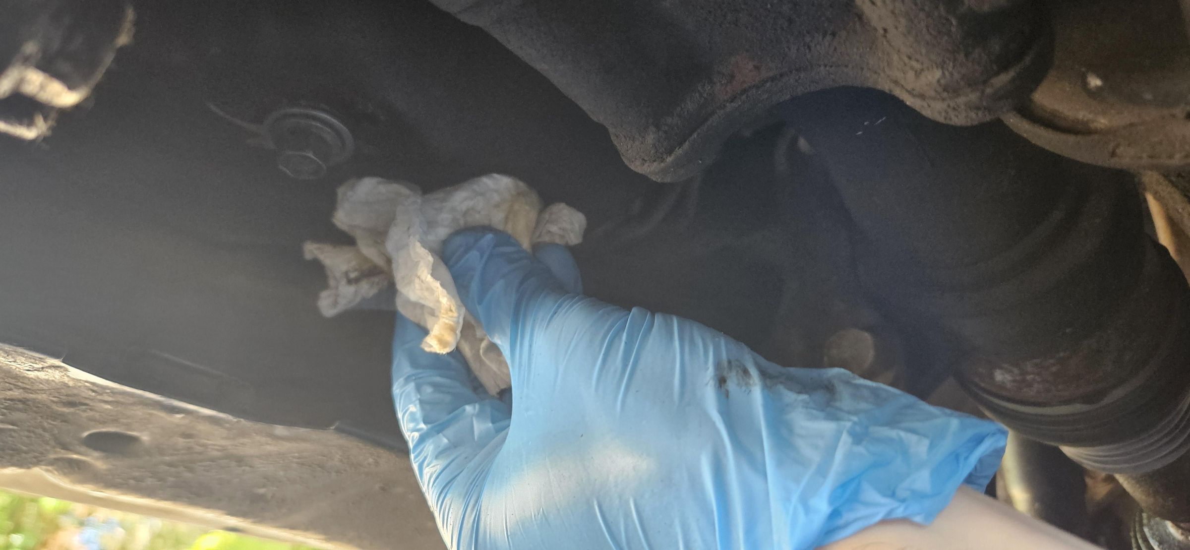 Perform a Basic Oil Change : 13 Steps - Instructables