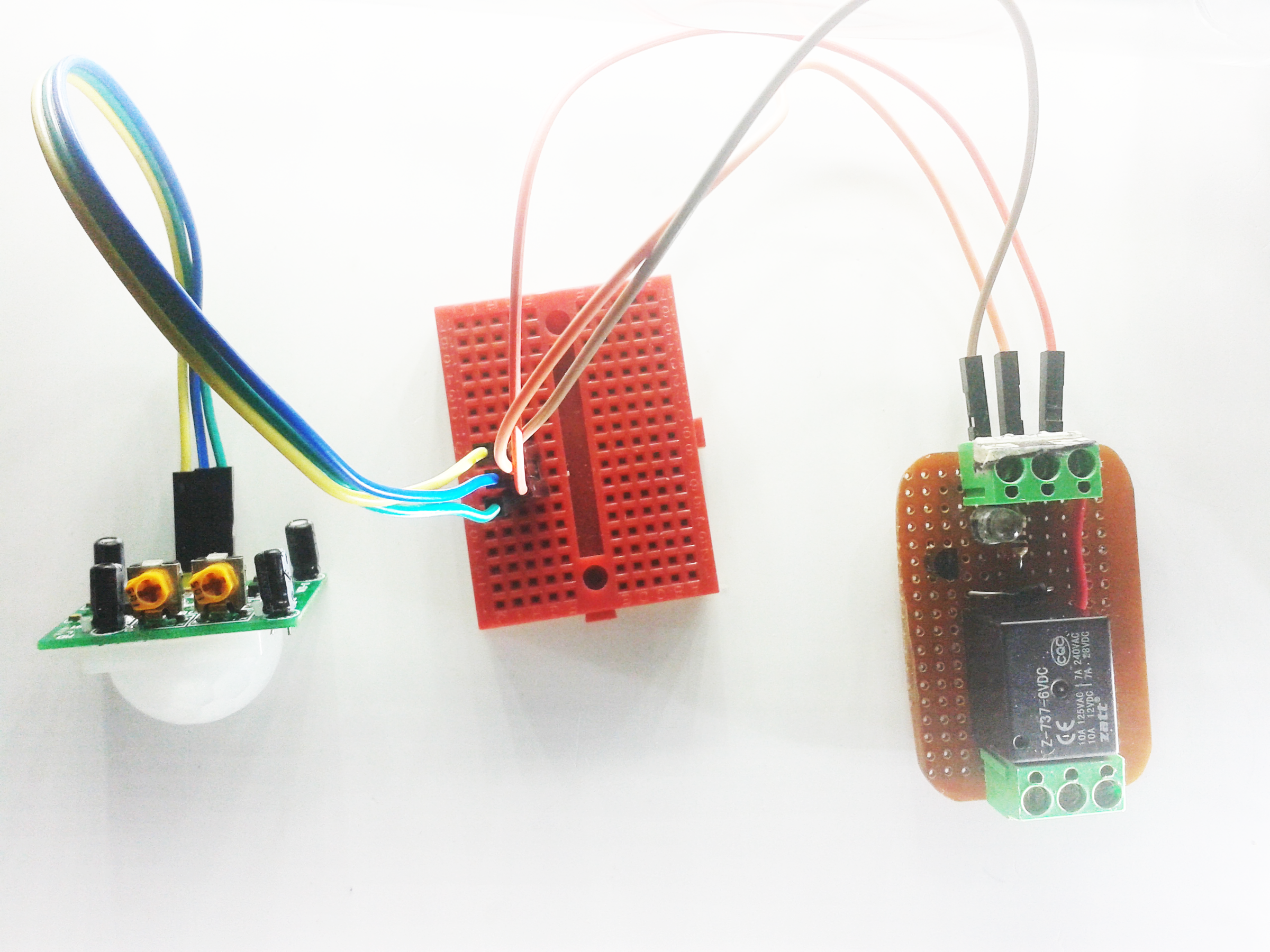 DIY SIMPLE AUTOMATIC LIGHT USING PIR MOTION SENSOR. : 6 Steps (with ...