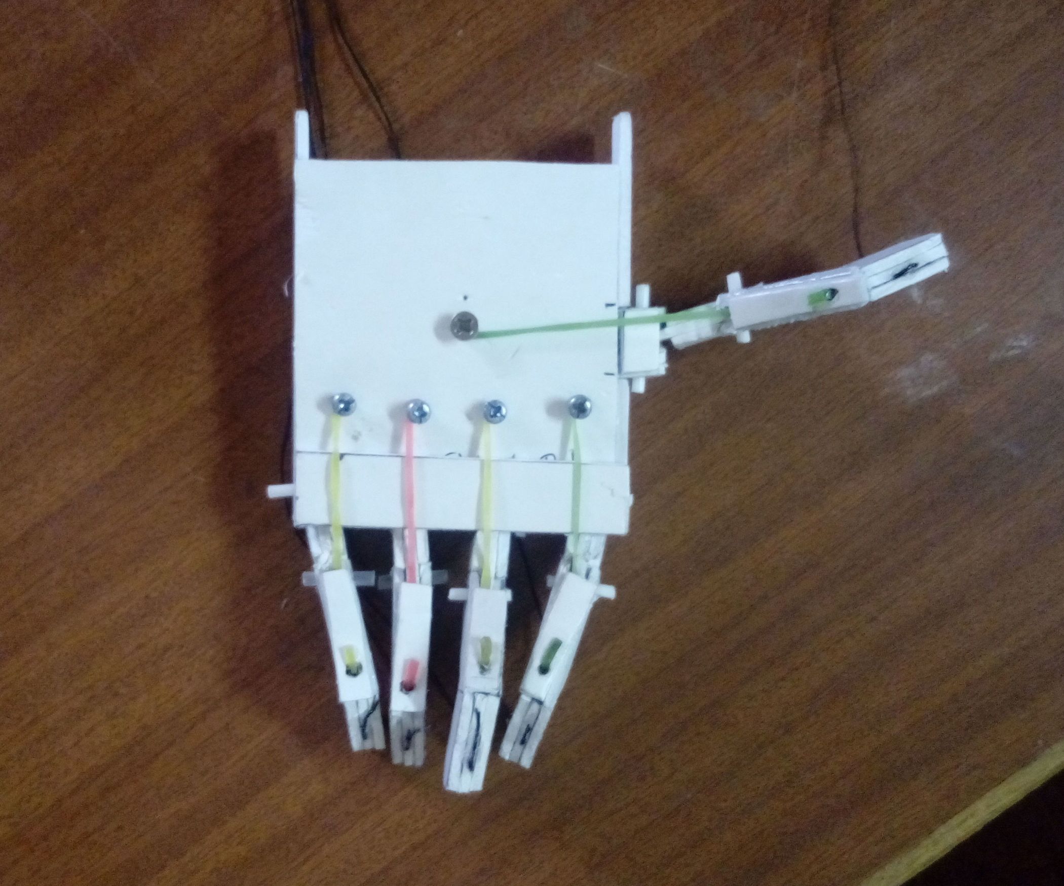 Prosthetic Arm From Foam Board : 8 Steps (with Pictures) - Instructables