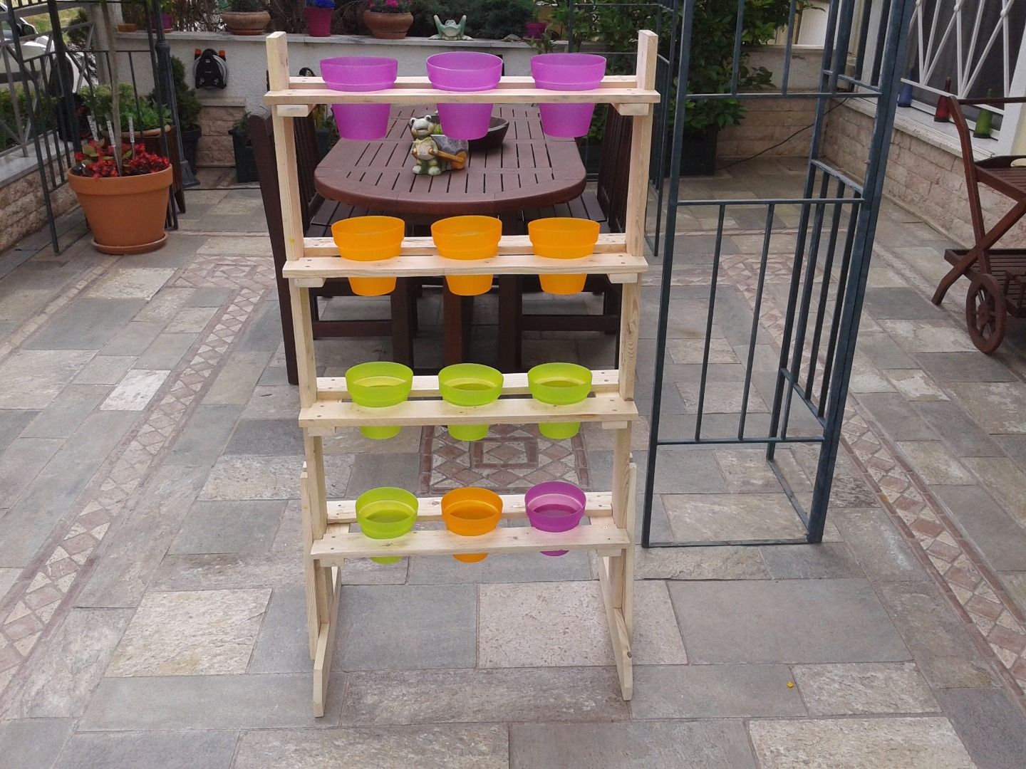 Vertical Pot Stand : 6 Steps (with Pictures) - Instructables