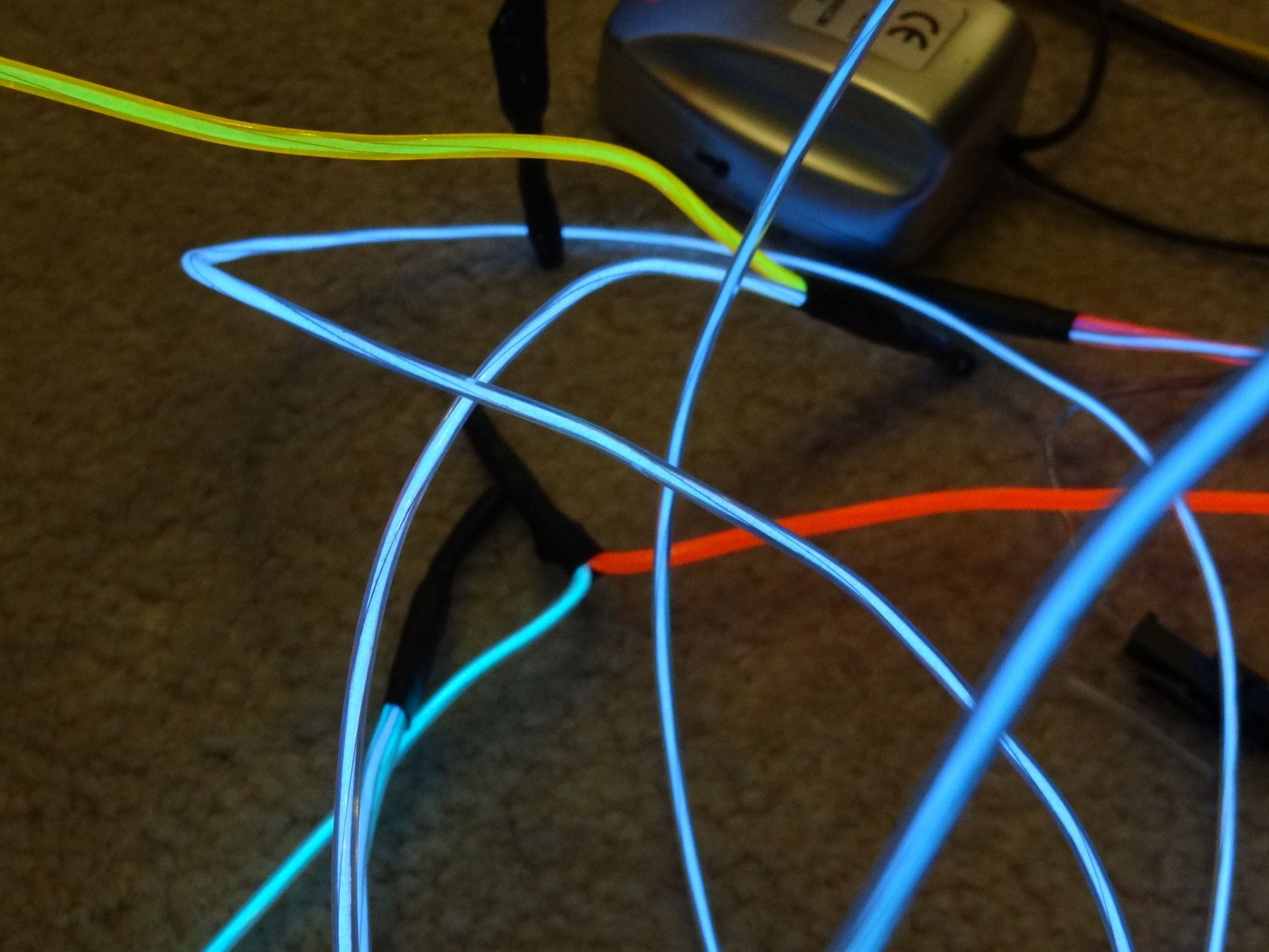 EL Wire: Daisy Chaining Different Colors : 9 Steps - Instructables