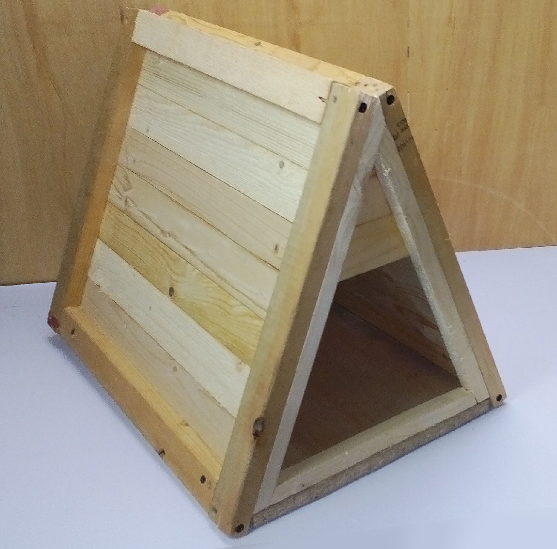 Triangle Wooden Pet House : 7 Steps (with Pictures) - Instructables