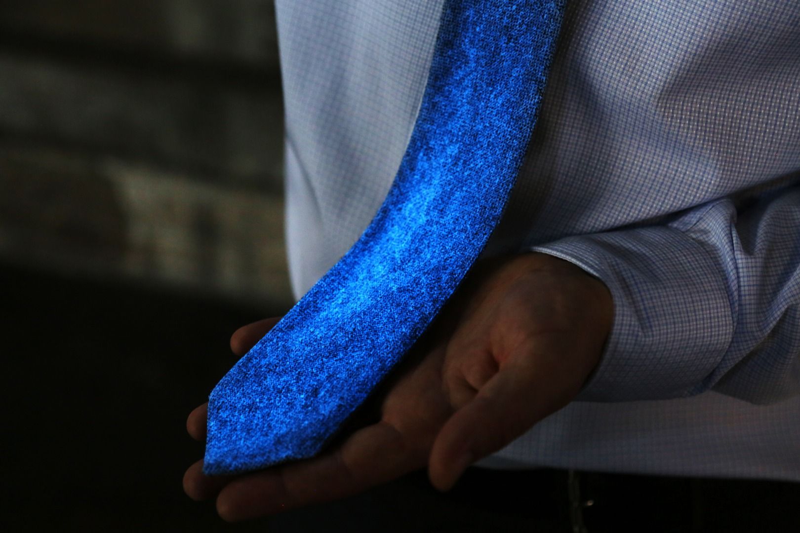 Glow Tie : 7 Steps (with Pictures) - Instructables