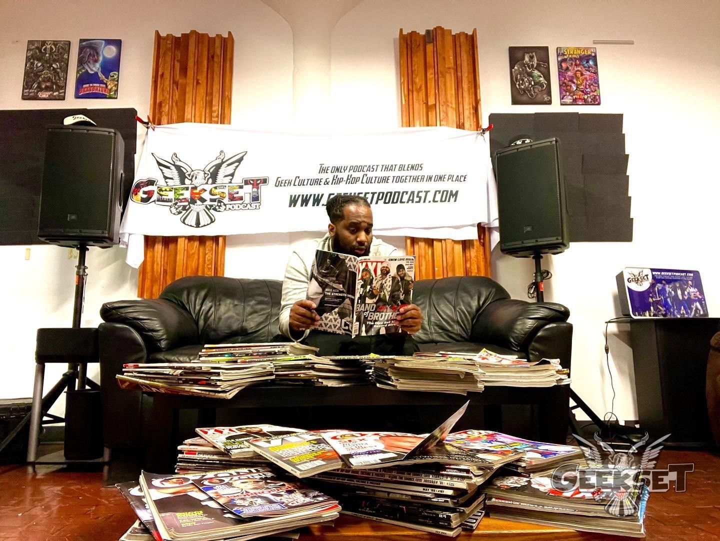 Recycled Magazine Coffee Table : 10 Steps (with Pictures) - Instructables