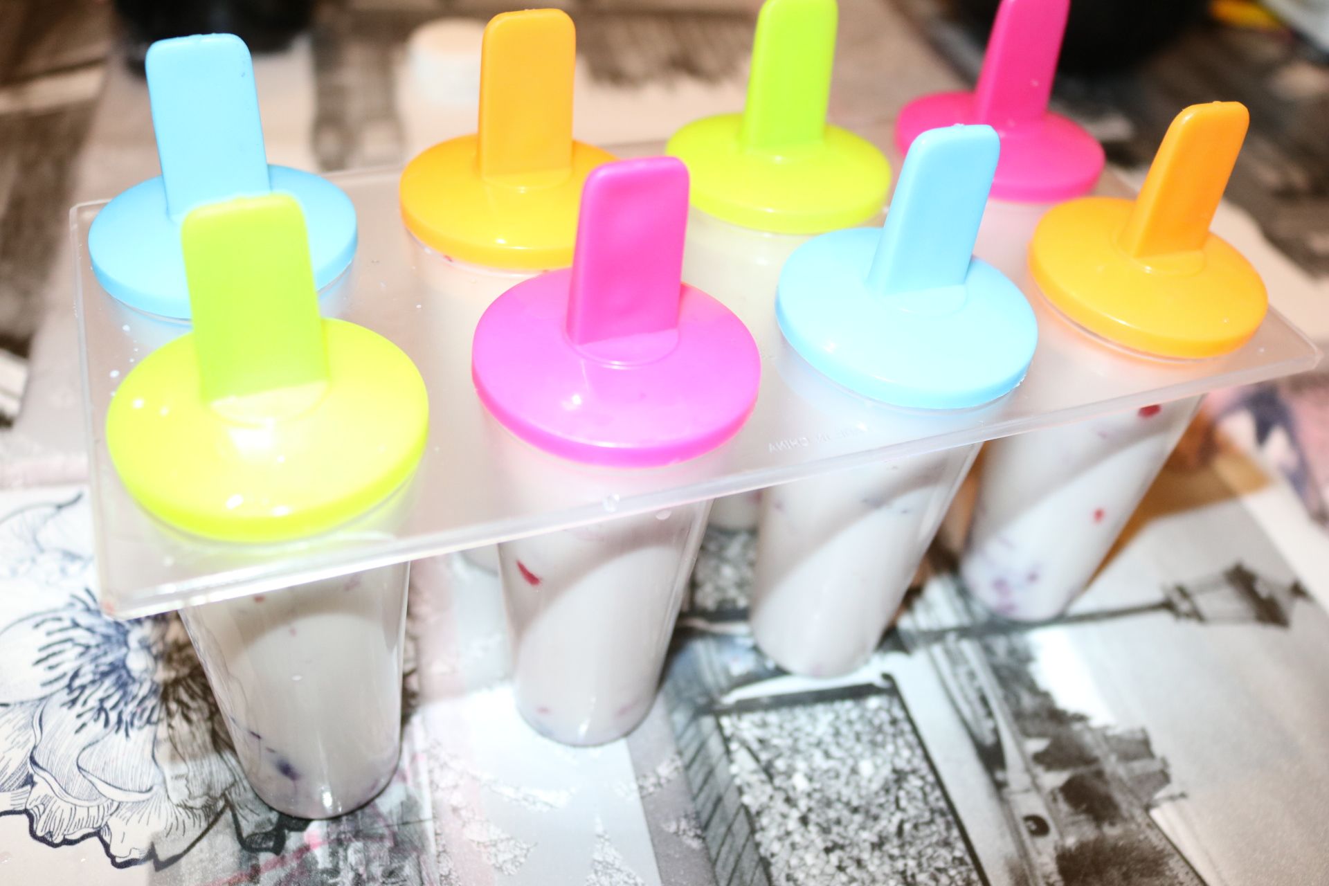 Berry White Ice Pops : 5 Steps - Instructables