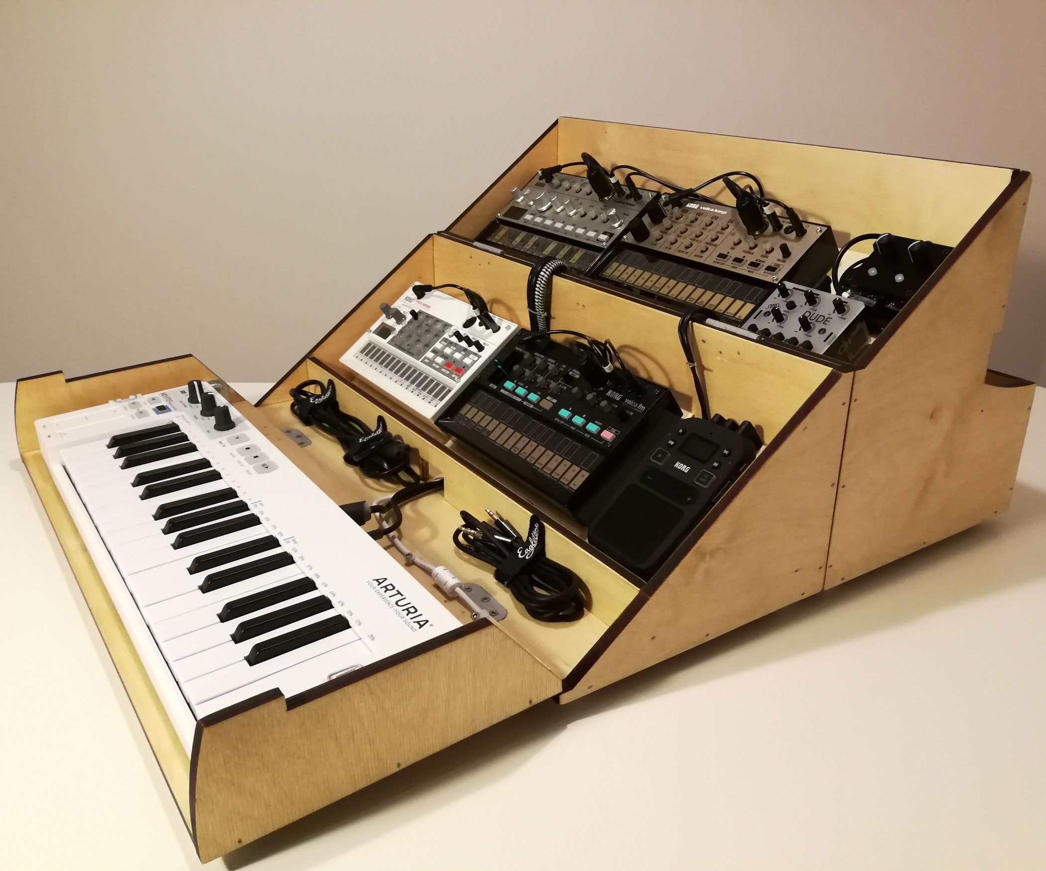 Volca Synth Foldable Case : 10 Steps (with Pictures) - Instructables