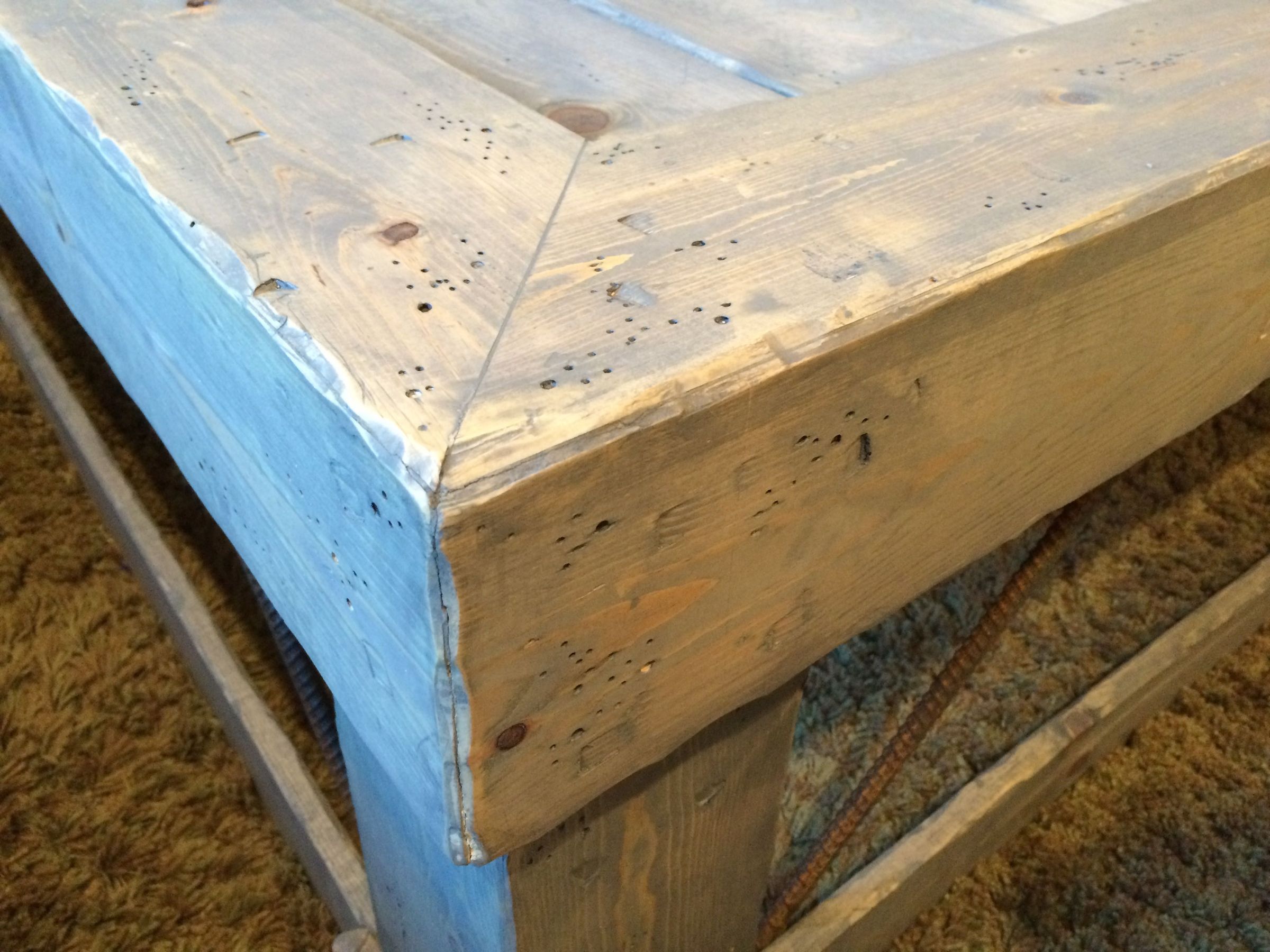 Rustic Table : 8 Steps (with Pictures) - Instructables