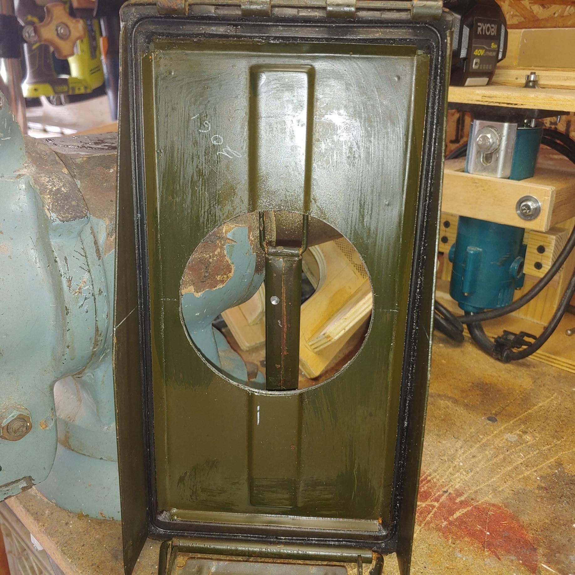 Ammo Box Drive Enclosure : 7 Steps (with Pictures) - Instructables