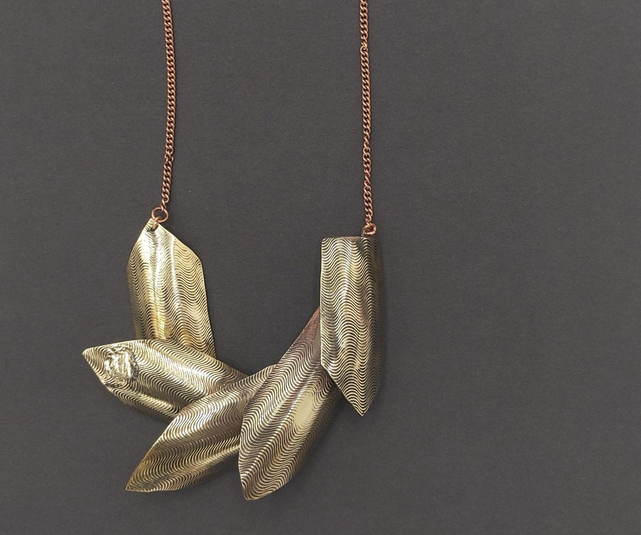 Linked Metal Fish Scale Necklace : 11 Steps (with Pictures) - Instructables