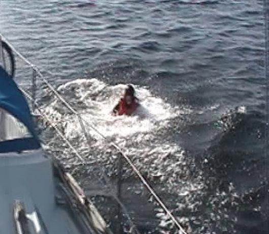 Rescuing Someone Fallen Overboard From a Boat : 9 Steps (with Pictures ...