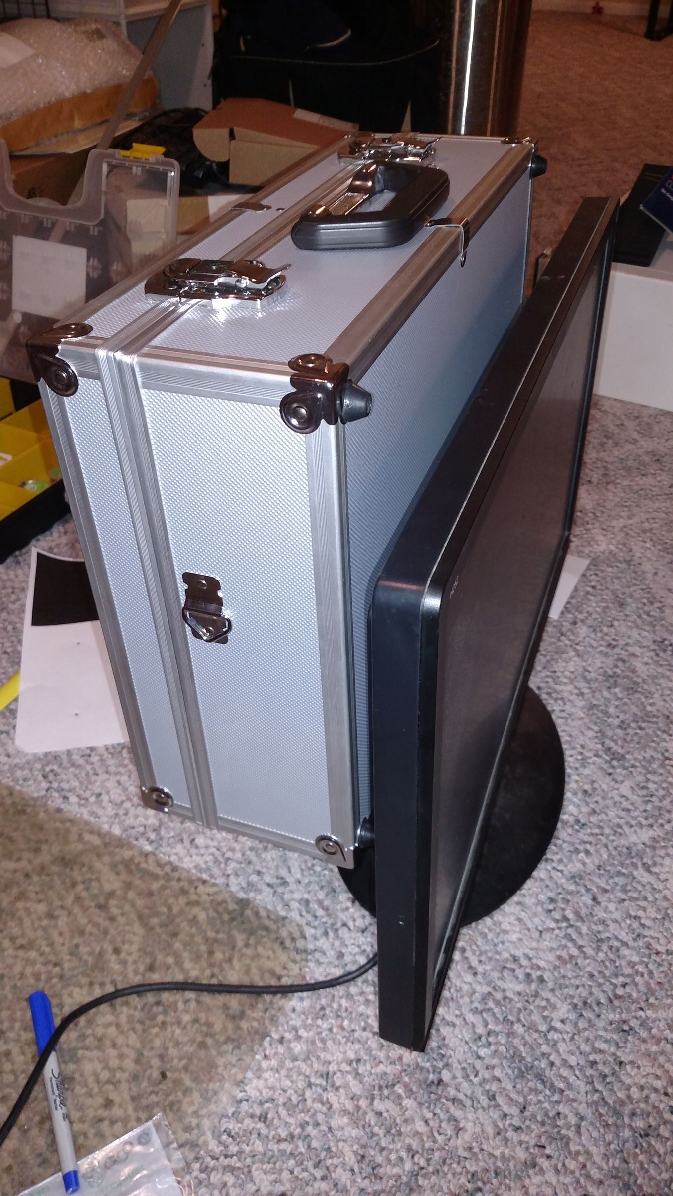 All-in-one PC Build (Luggable PC) : 8 Steps (with Pictures) - Instructables