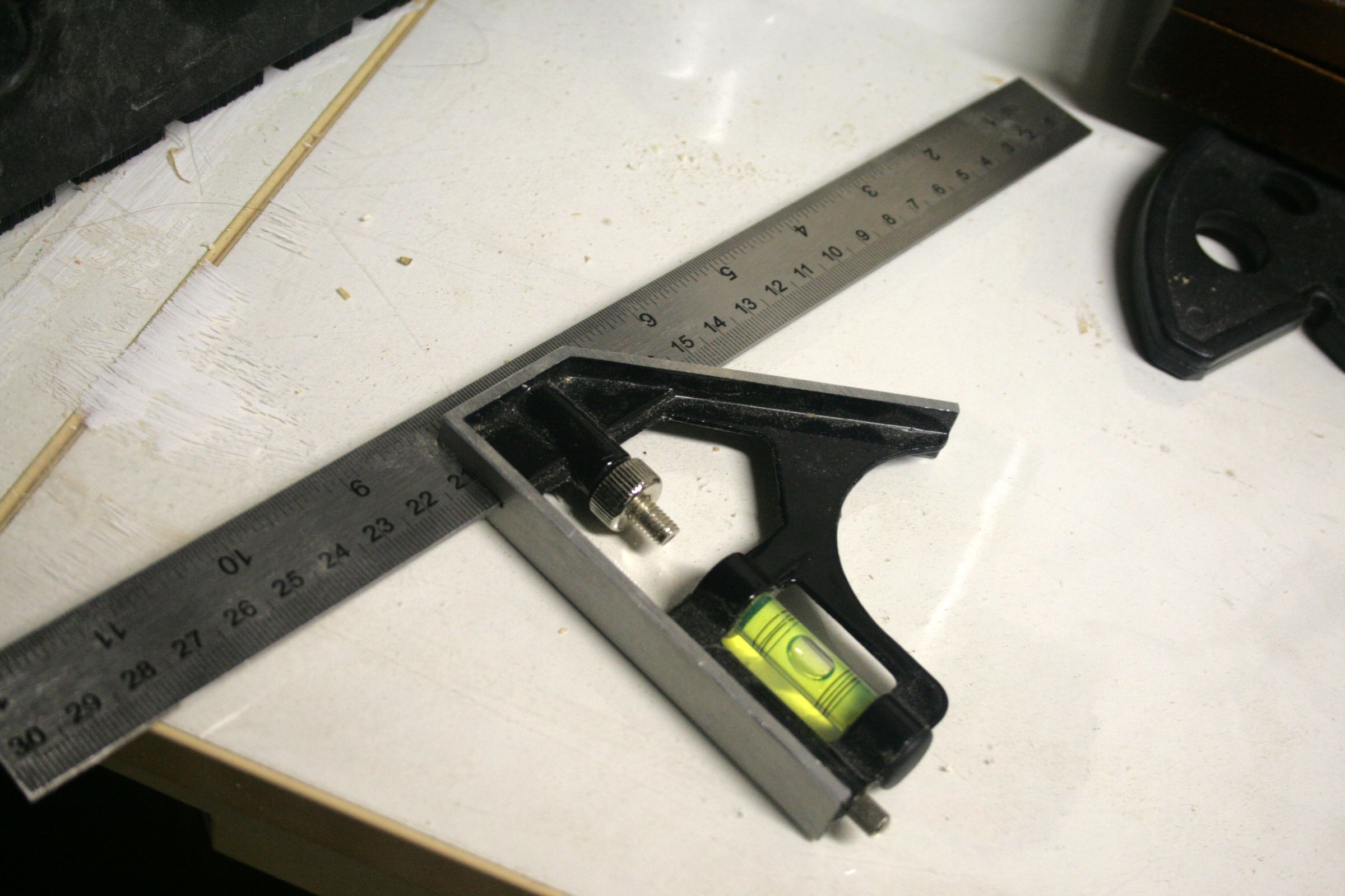 Sturdy Bar Counter With LED Lights : 12 Steps (with Pictures ...