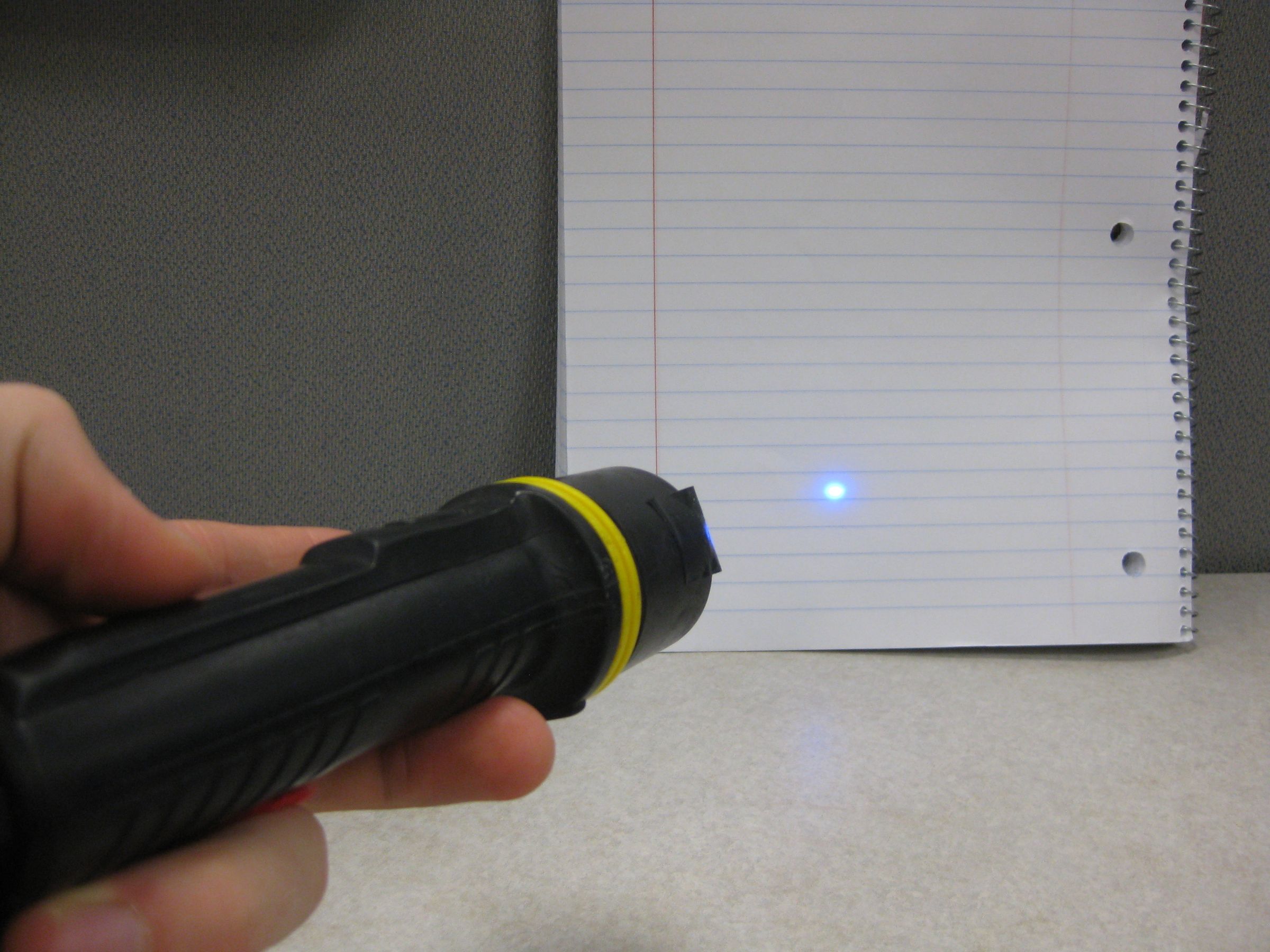 How to Make a Handheld Laser Pointer : 5 Steps - Instructables