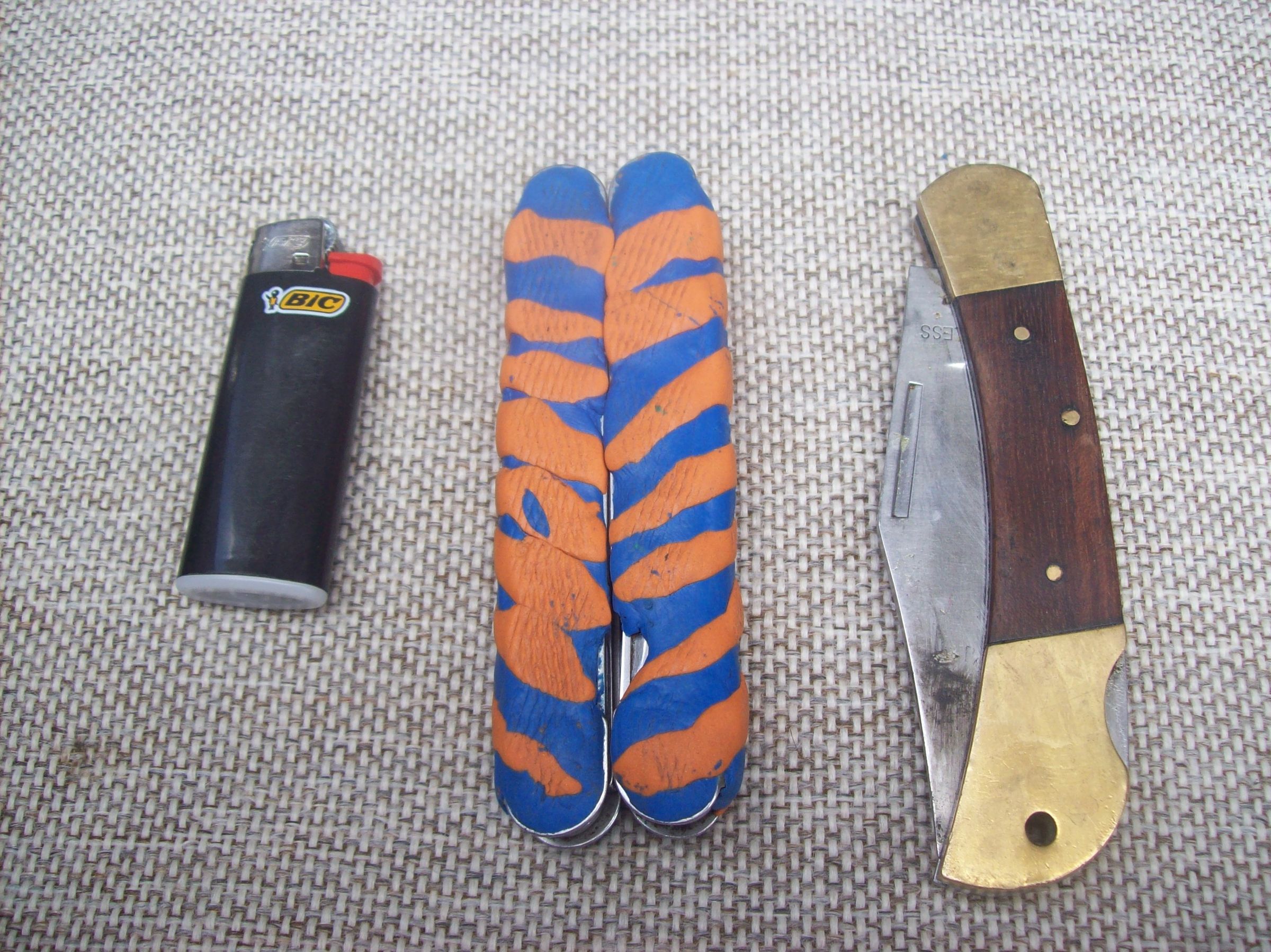 Jury Rig It: Picking Lock Your Car. : 3 Steps - Instructables