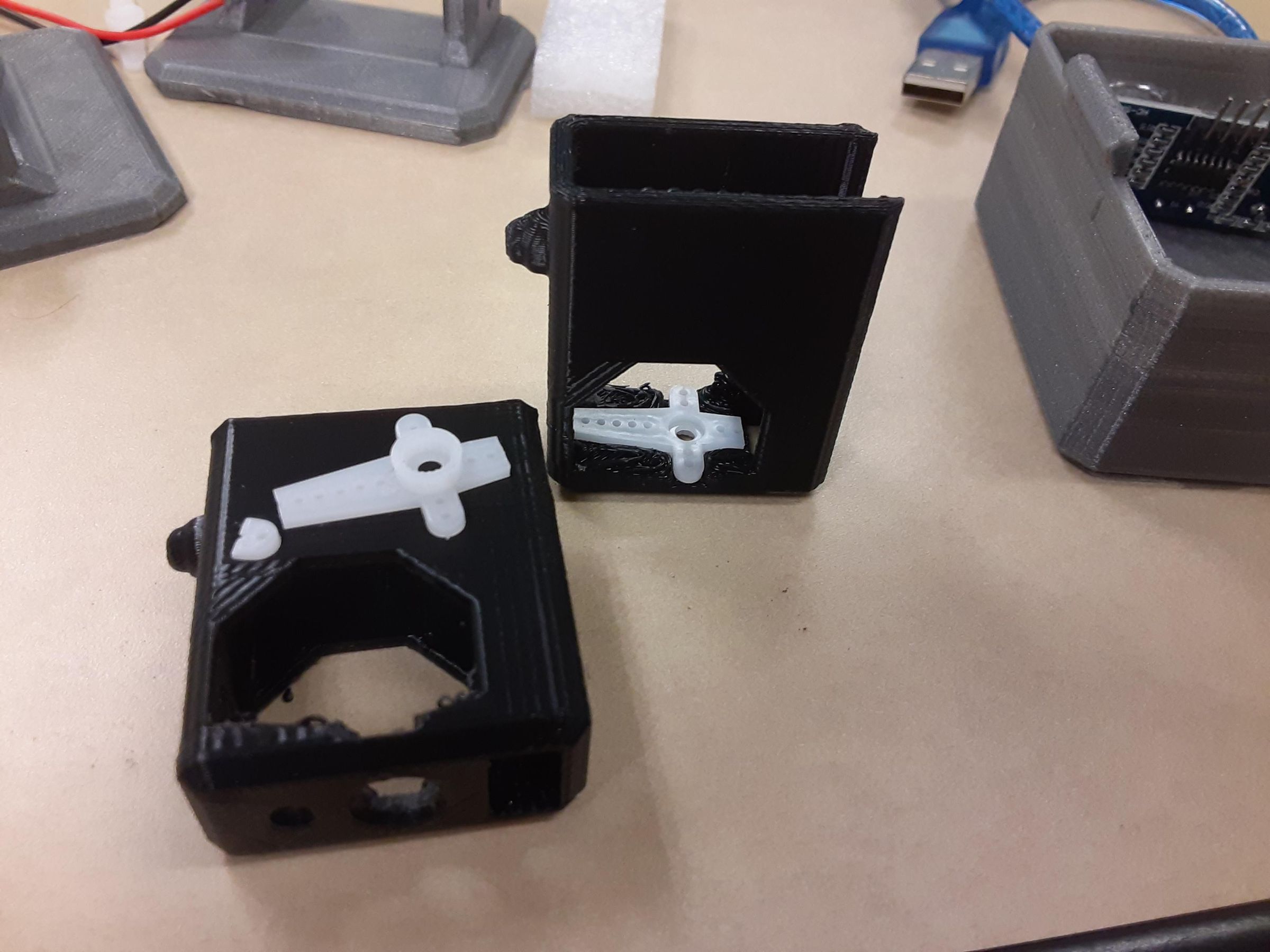 Otto Bot (I Named Mine Spike) : 5 Steps - Instructables