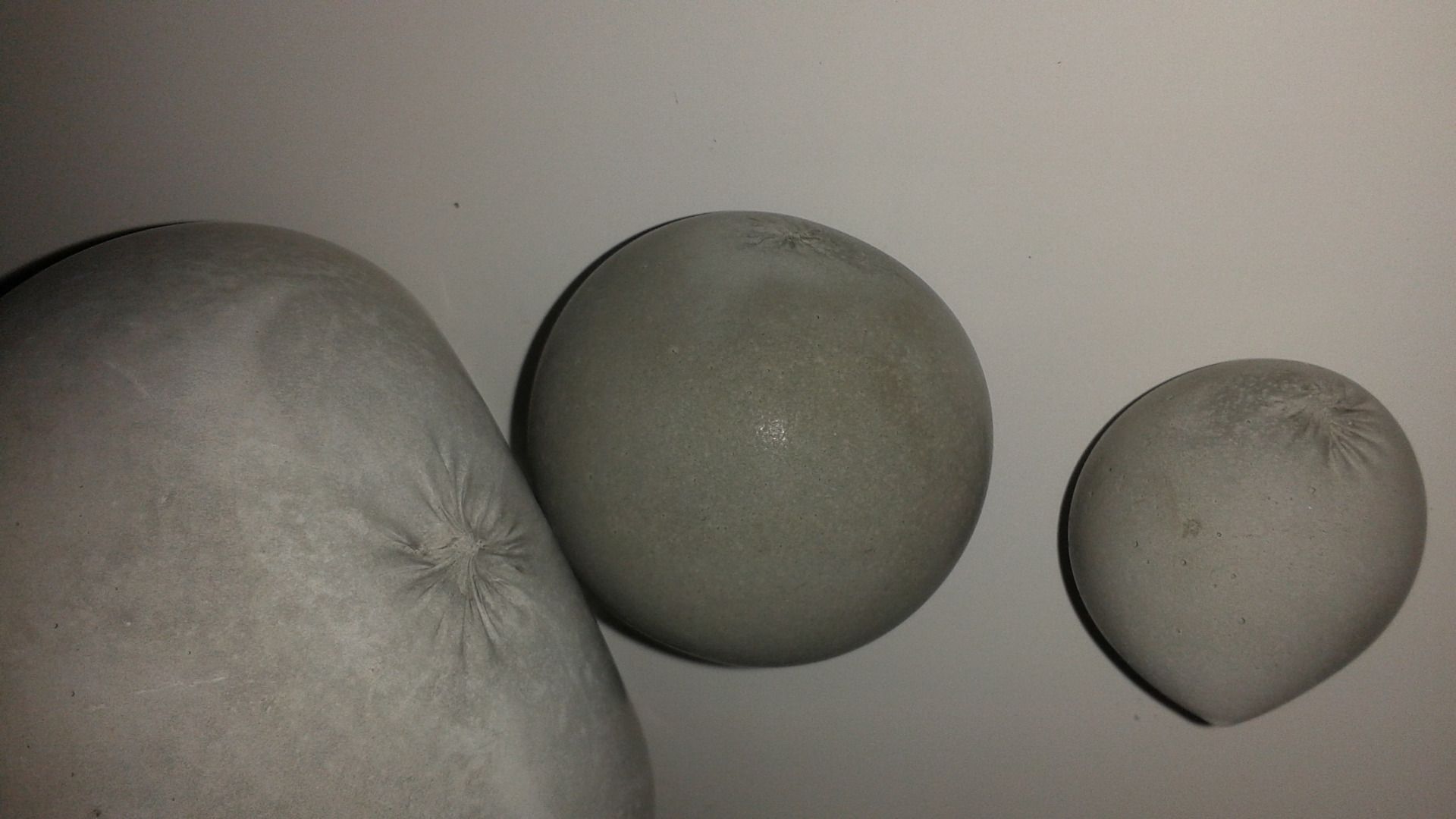 Casting Concrete in Balloons : 4 Steps (with Pictures) - Instructables
