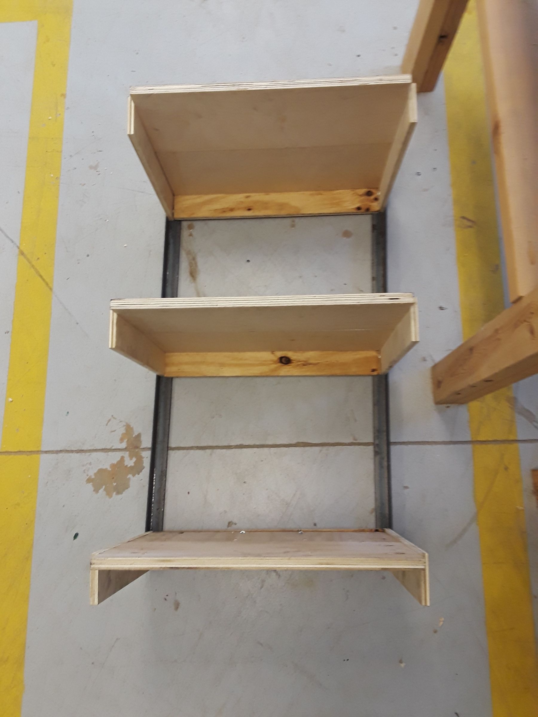 Rolling Storage Table : 15 Steps - Instructables