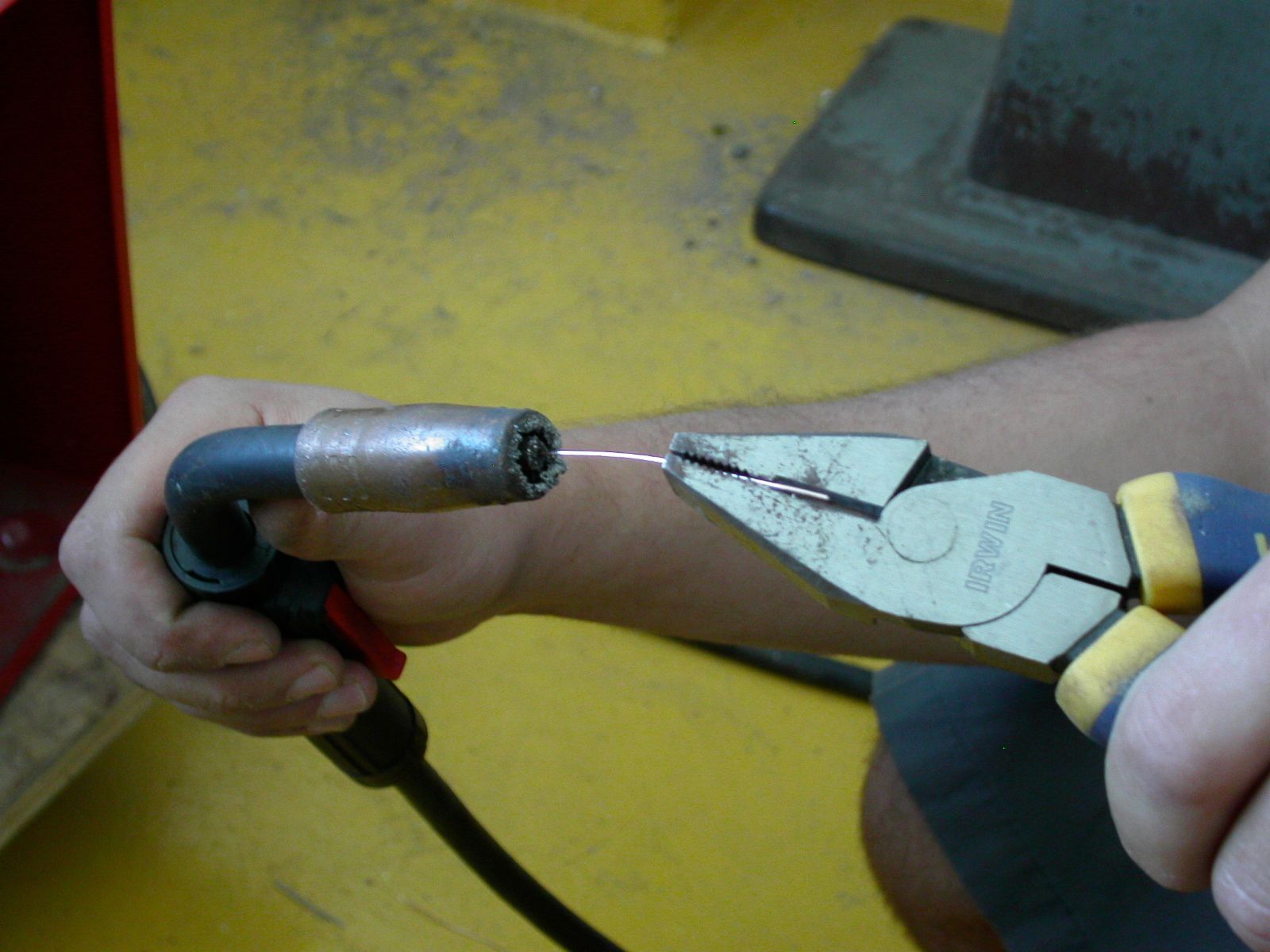 How to Weld - MIG Welding : 11 Steps (with Pictures) - Instructables