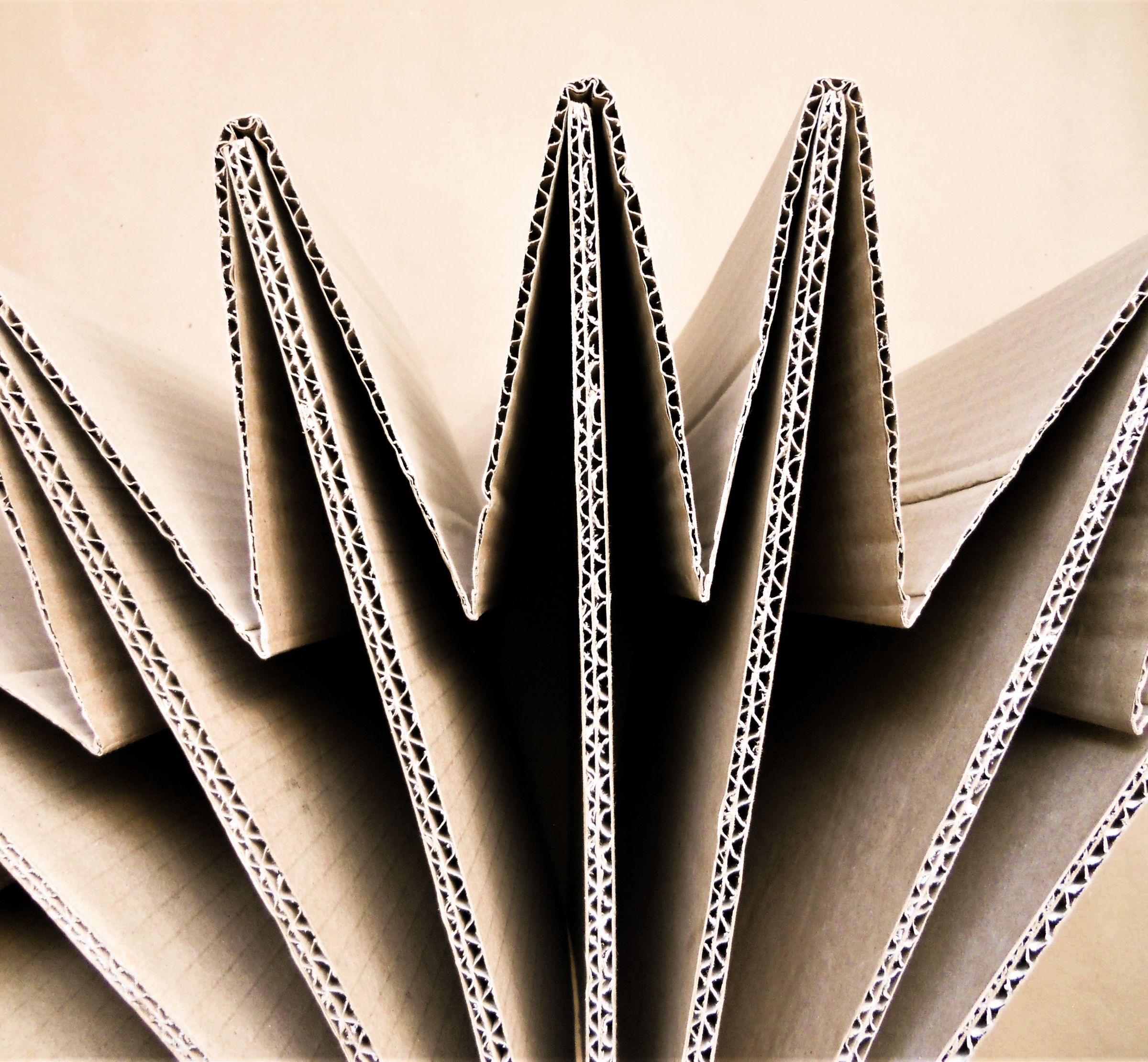 Portable Foldable Cardboard Stool-Table : 10 Steps (with Pictures ...