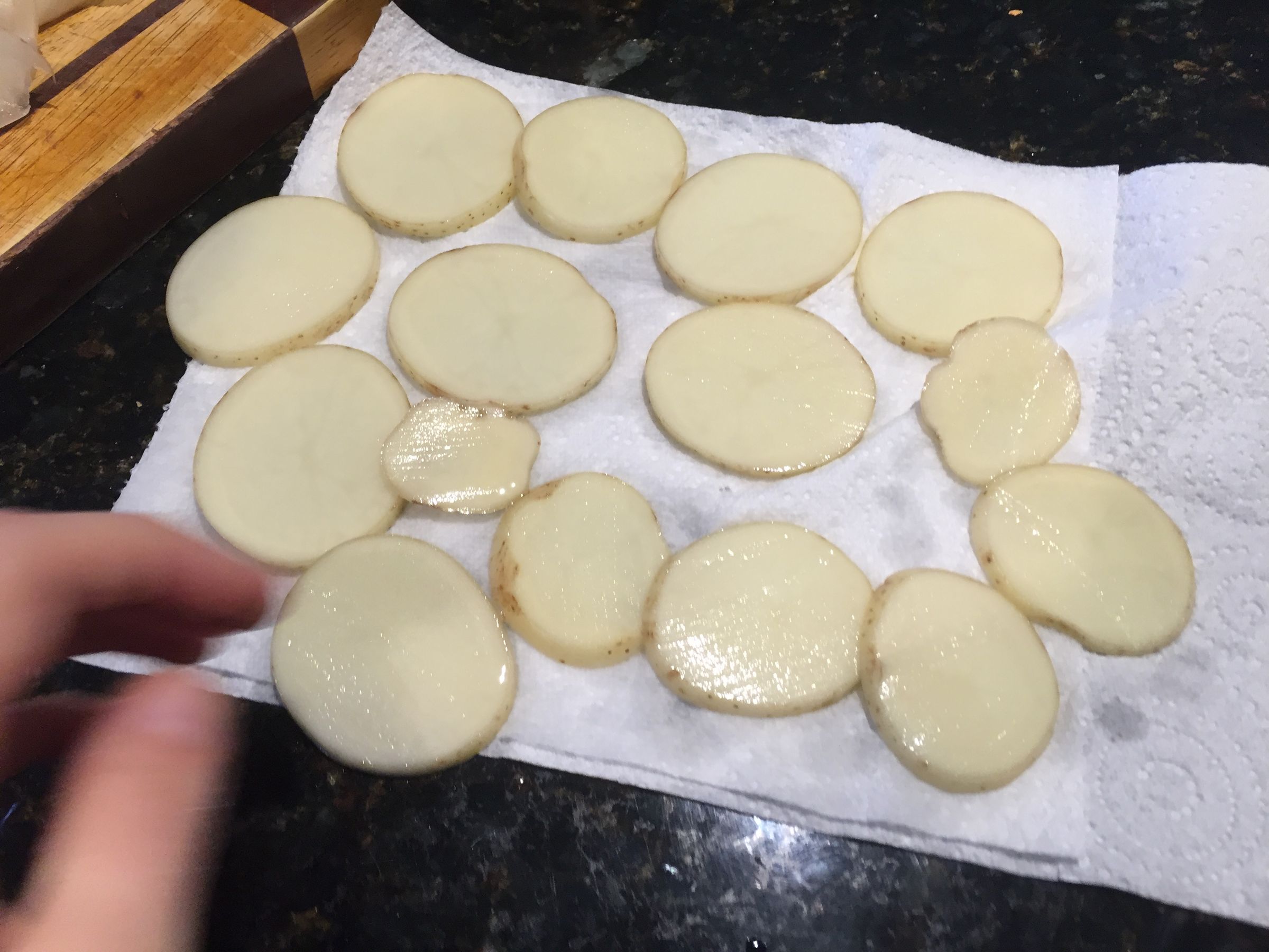 Microwave Potato Chips (Crisps) : 8 Steps (with Pictures) - Instructables