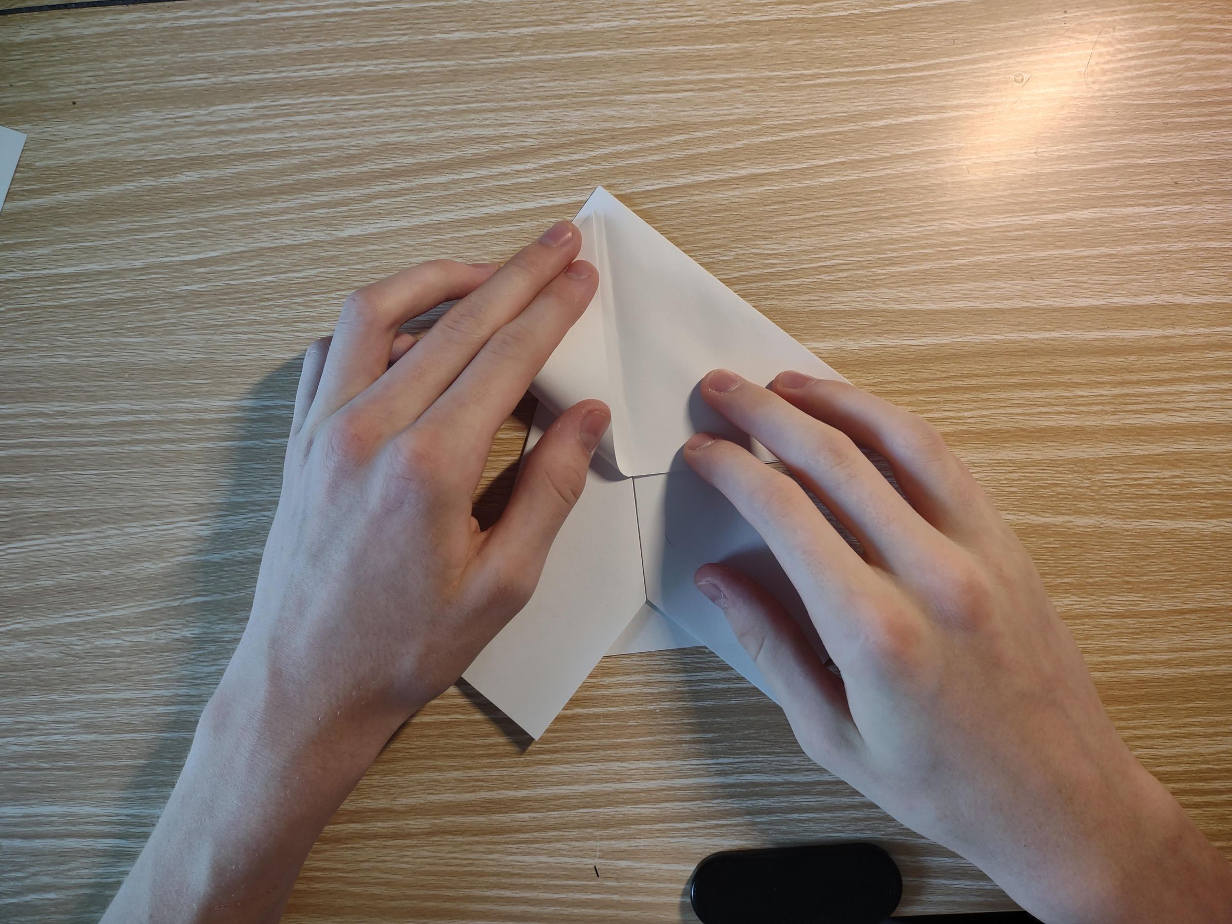 HammerHead | Paper Plane : 15 Steps - Instructables